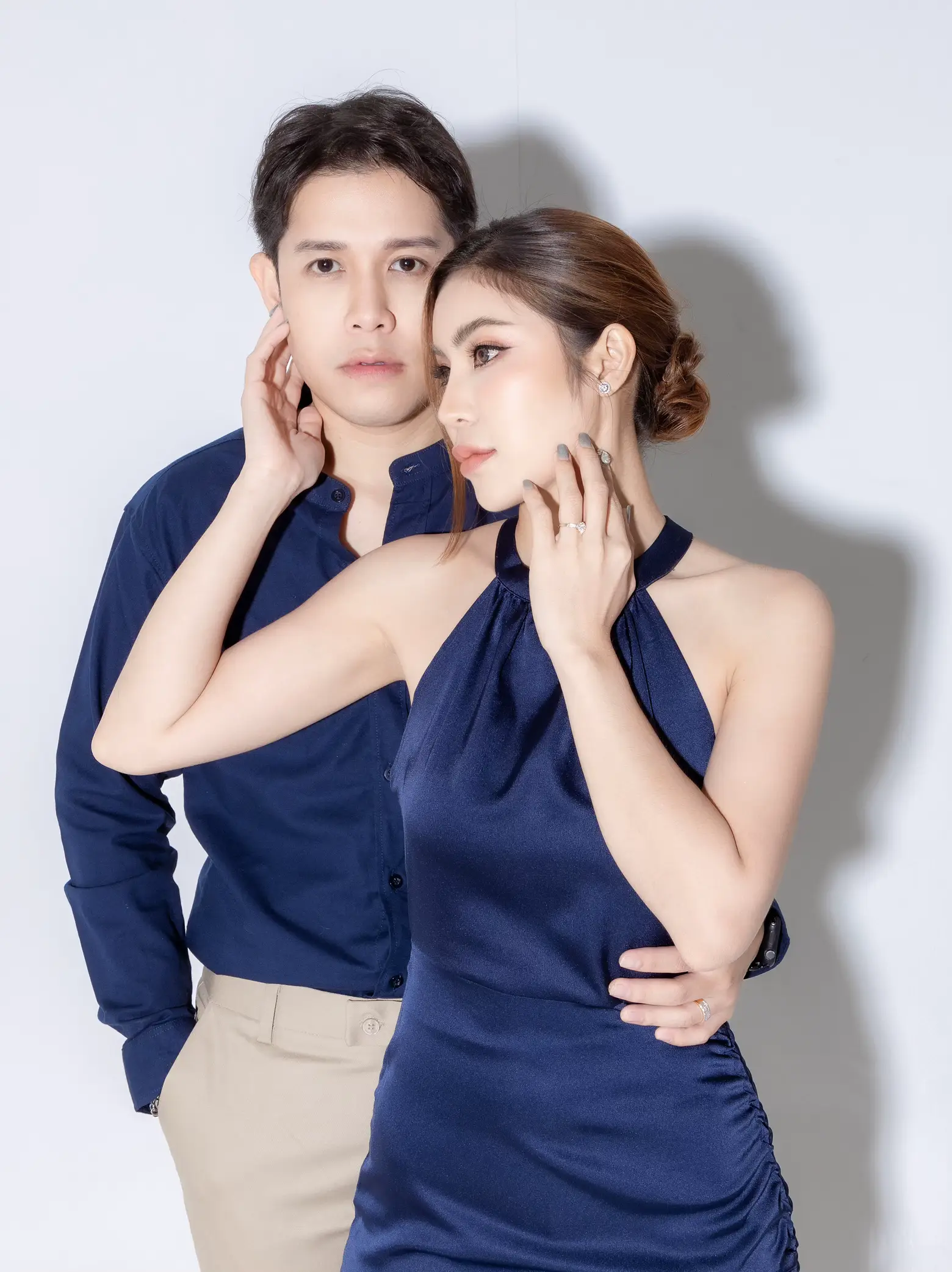 Pre-Wedding ในสตูดิโอ สไตล์ที่ชอบ | แกลเลอรีที่โพสต์โดย Bennn | Lemon8