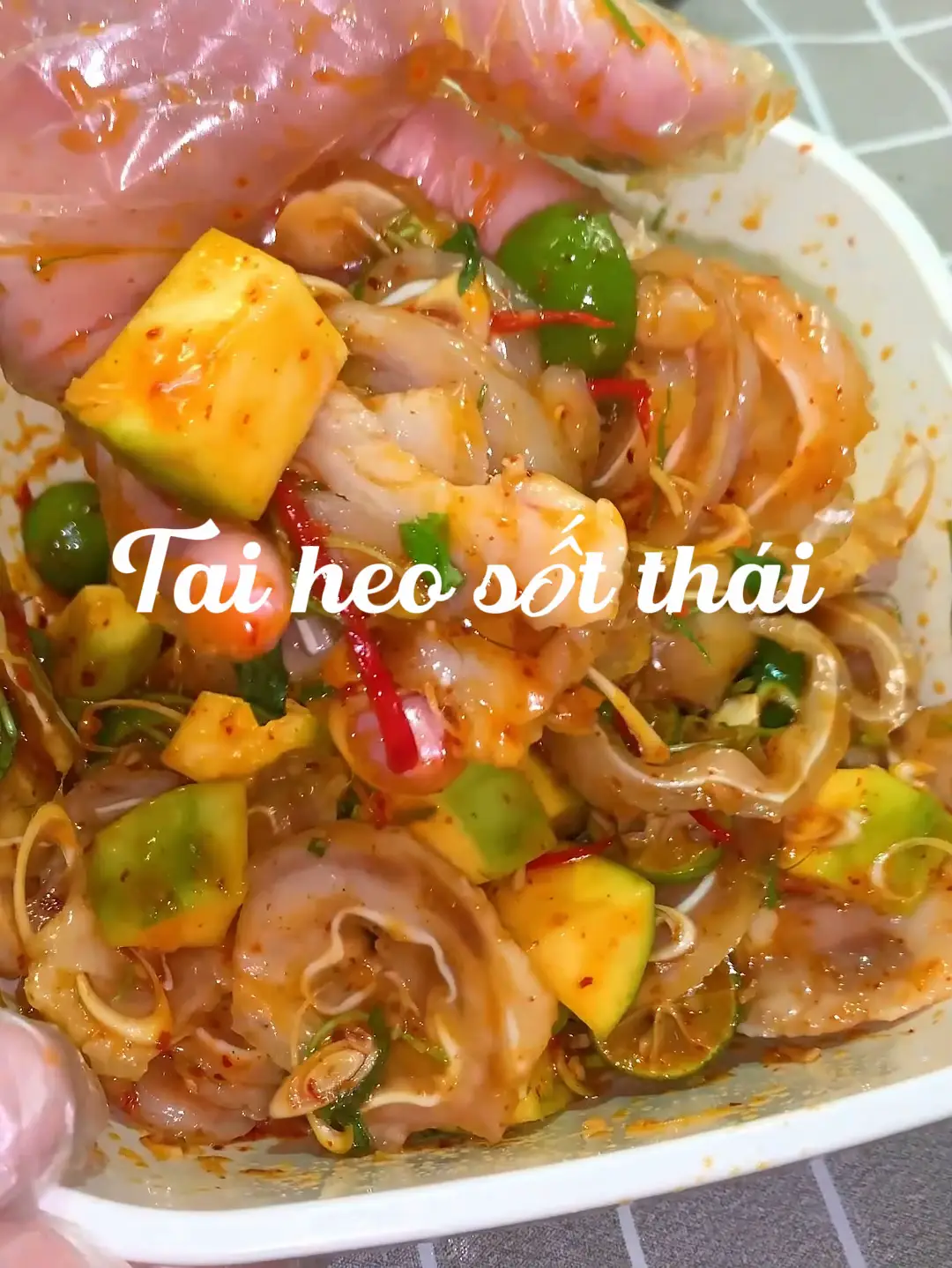Tai heo sốt Thái cuối tuần nào 🥰🥰 | Video do Sam vào bếp đăng | Lemon8