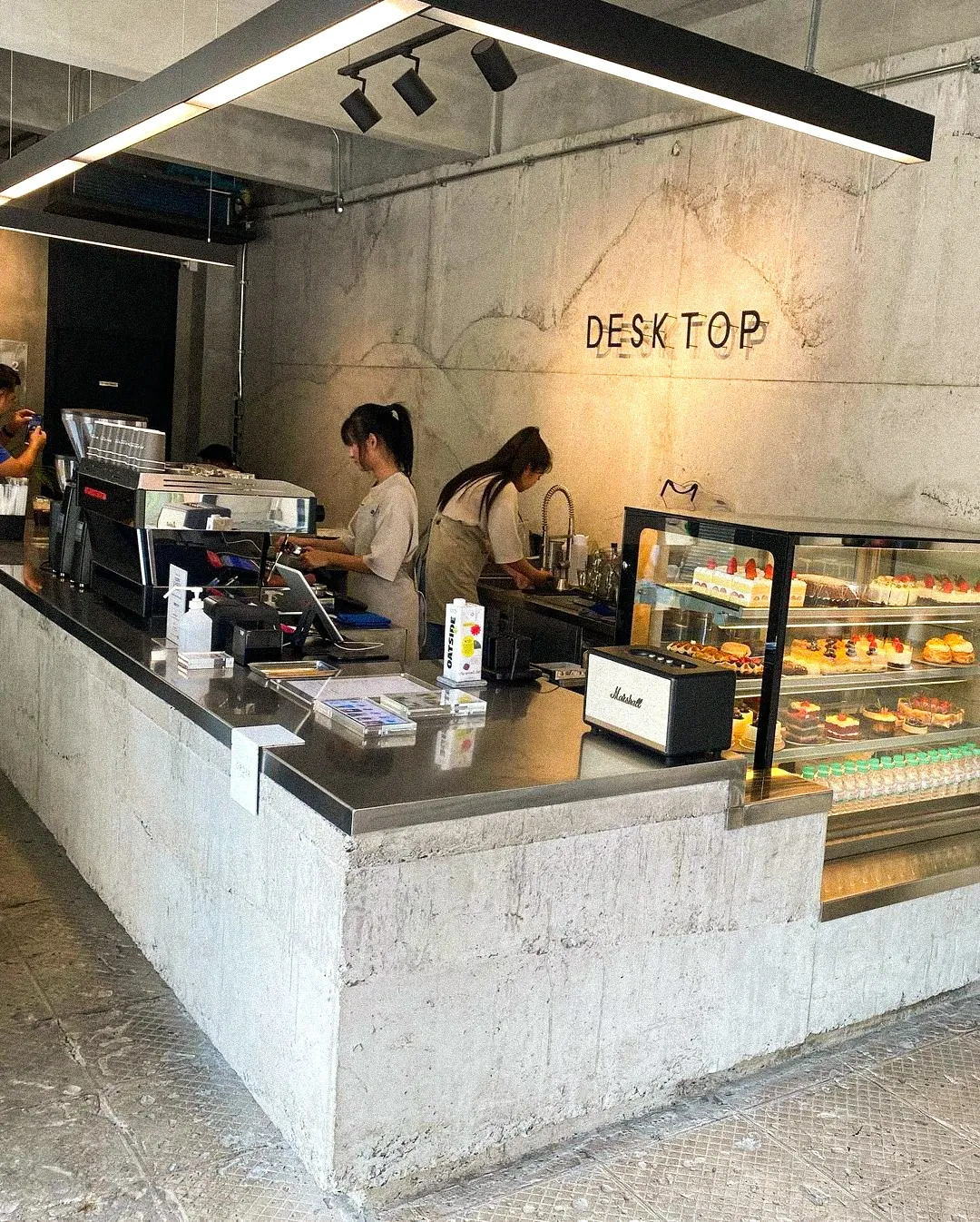 คาเฟ่สไตล์ลอฟที่ลพบุรี "Desktop Cafe" | แกลเลอรีที่โพสต์โดย เดินไปถ่าย ...