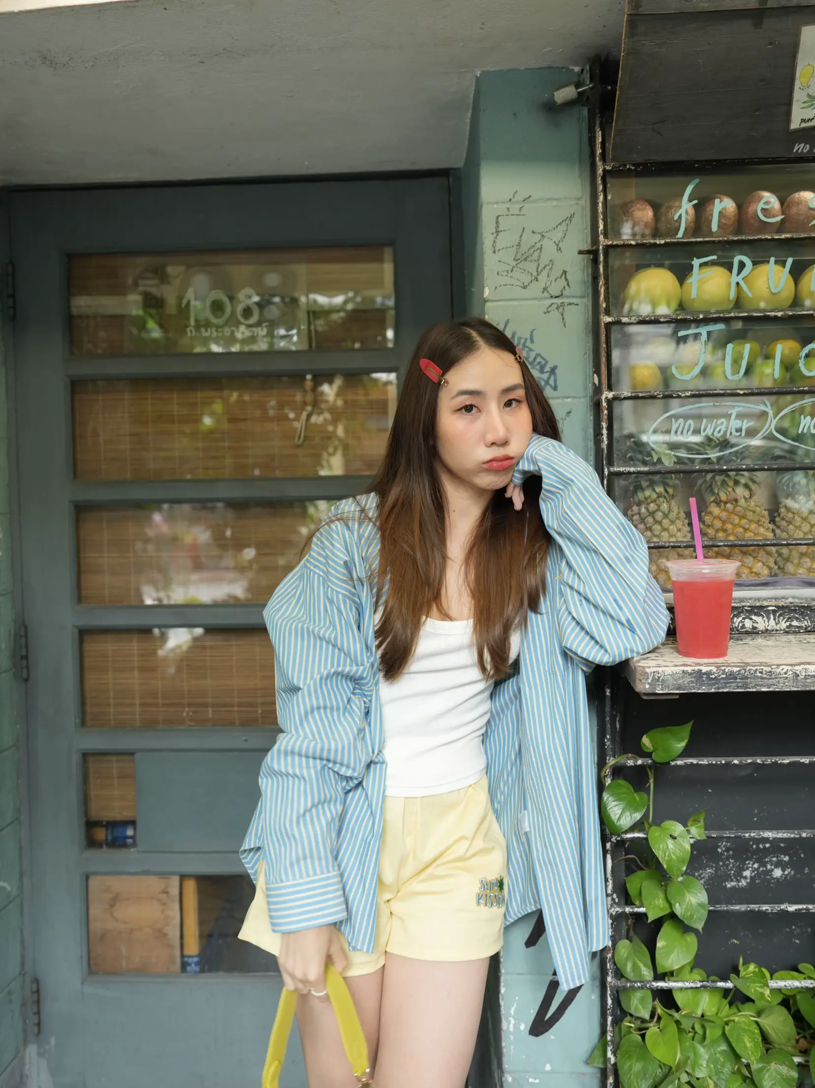 ร้านน้ำผลไม้ที่สุดฮิตย่านถนนพระอาทิตย์🥤 | แกลเลอรีที่โพสต์โดย Pooklook | Lemon8