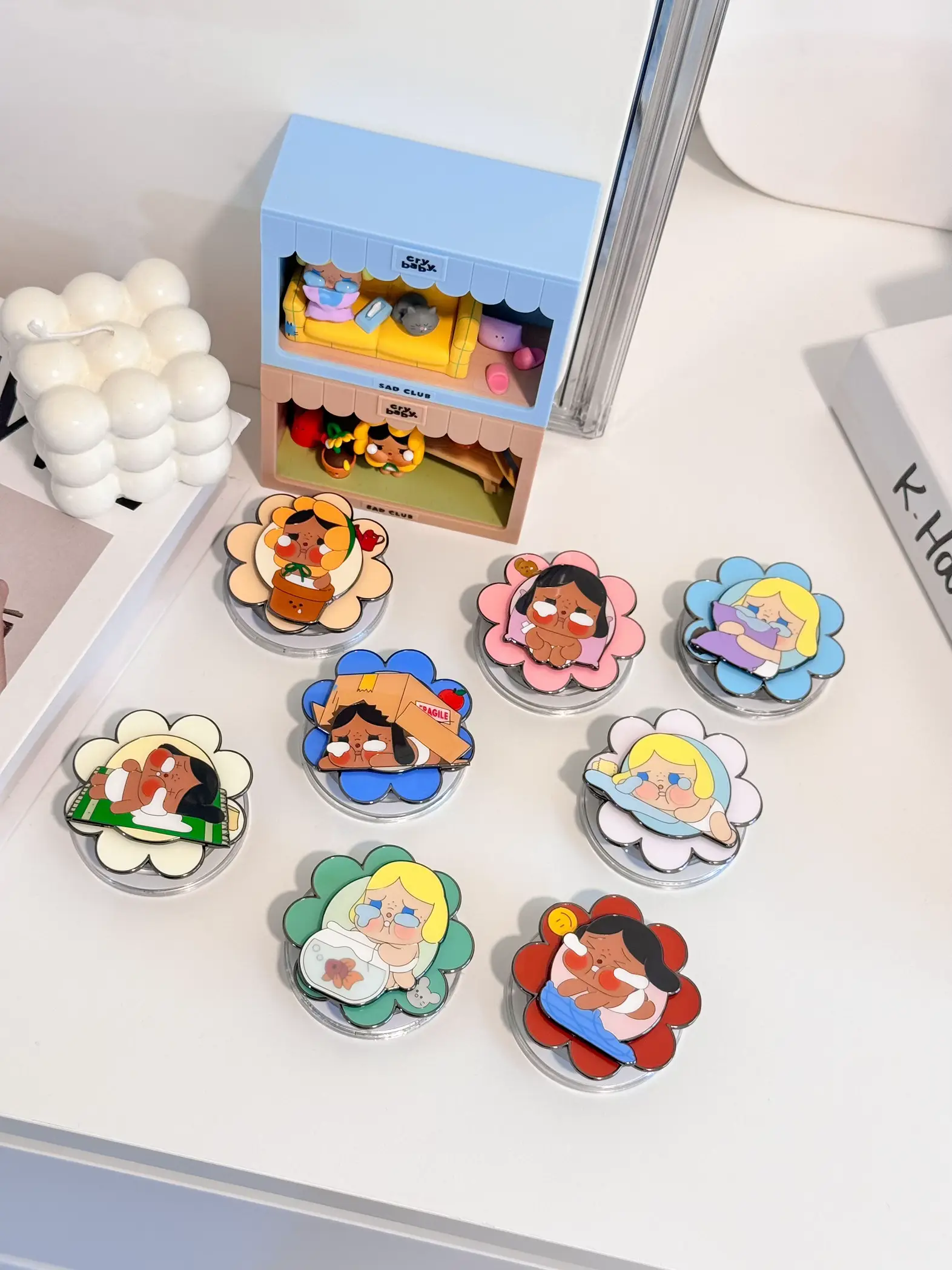 Crybaby Sad Club Fidget Spinner | แกลเลอรีที่โพสต์โดย Aomjai | Lemon8