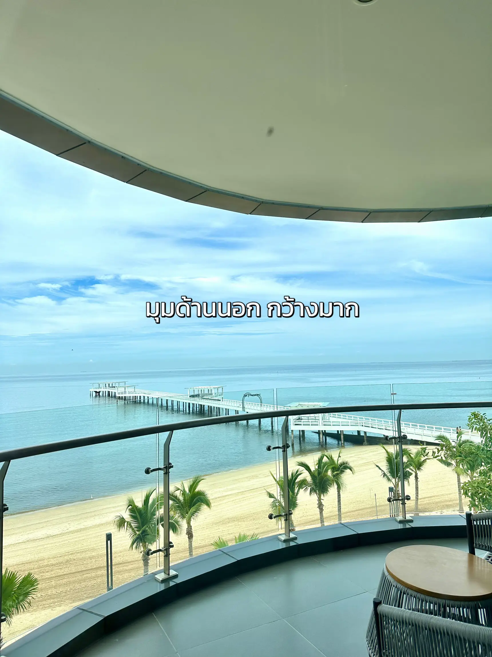 The Symphony บางแสน ที่พักหลักพันวิวหลักล้าน 💙👙 | แกลเลอรีที่โพสต์โดย ssompns | Lemon8