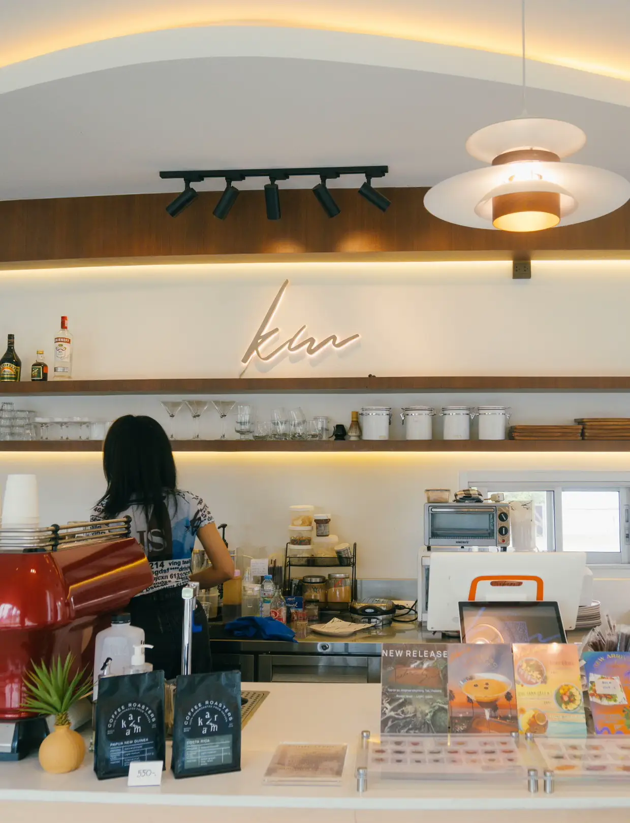 Karma Bkk L.A. ก็แค่สาย 4 | แกลเลอรีที่โพสต์โดย lbzero | Lemon8