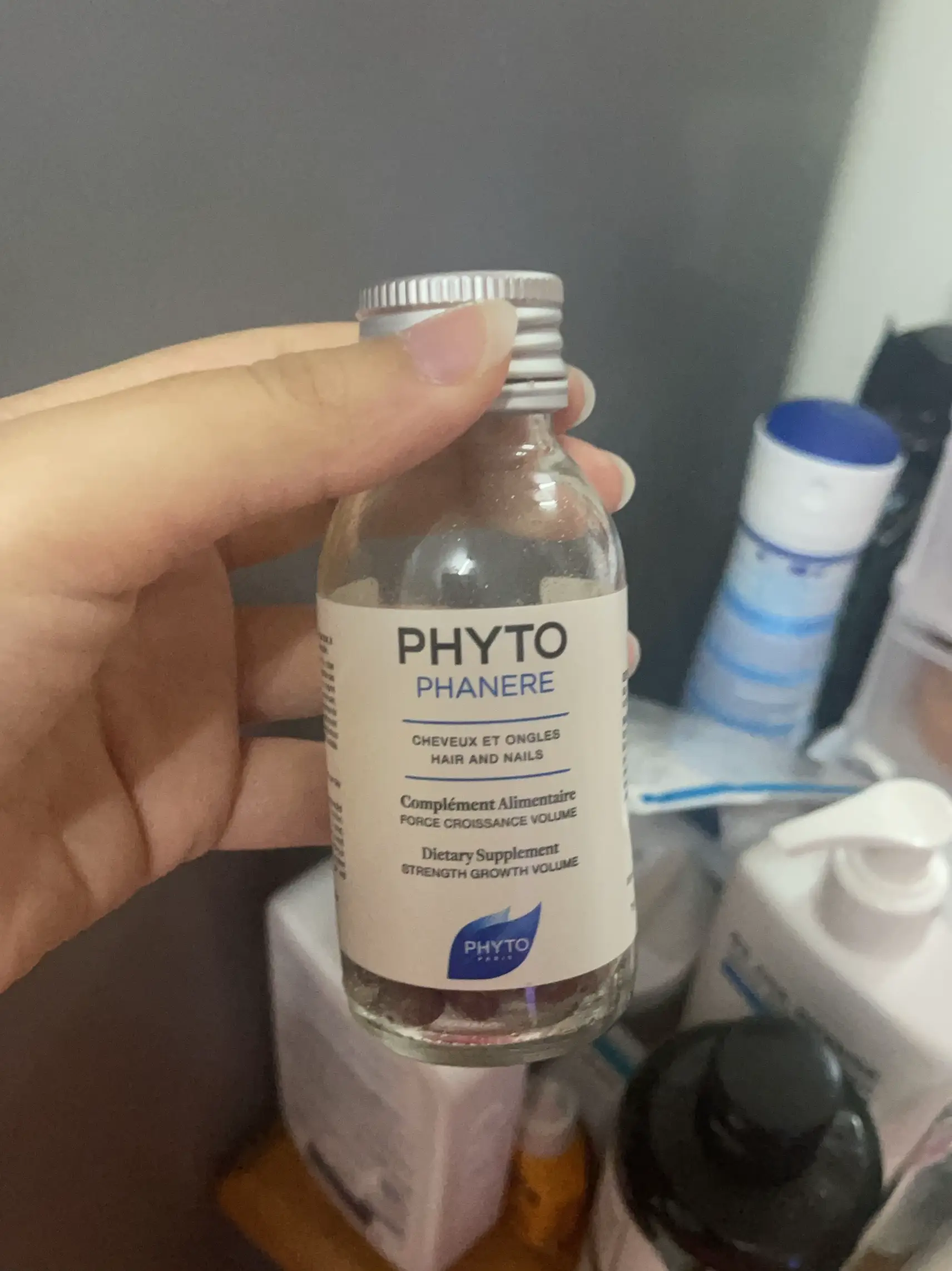 ปัญหาผมล่วงที่ใครๆก็หนักใจ🥹 | แกลเลอรีที่โพสต์โดย Juju | Lemon8