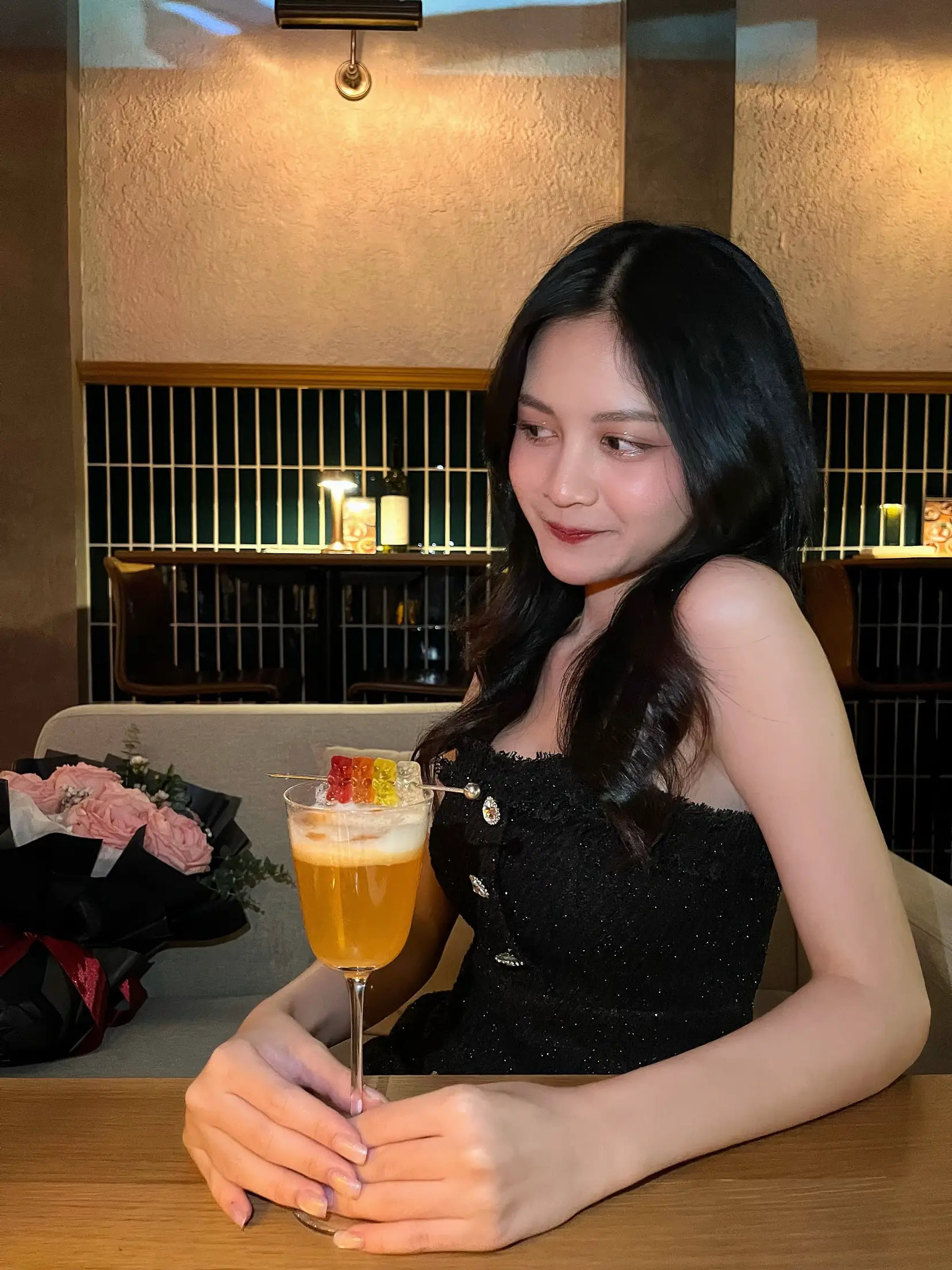 Tipsy Tuesday bar(ไม่ลับ) ย่านสุขุมวิท💋💋🥂 | แกลเลอรีที่โพสต์โดย moay | Lemon8