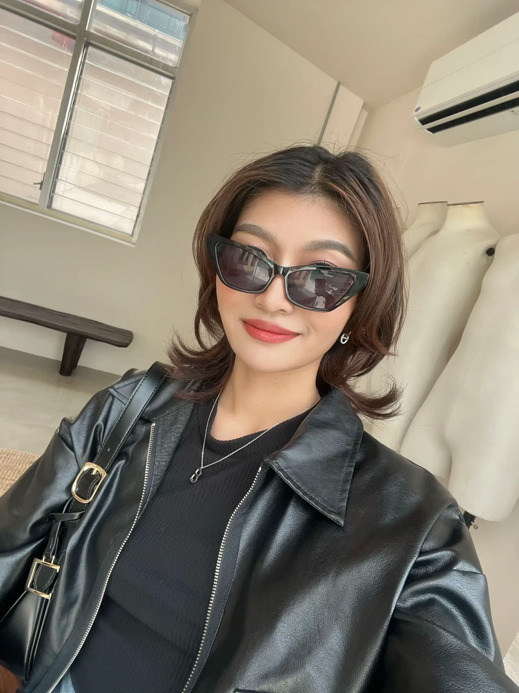 #ชี้เป้าแฟชั่น กระเป๋าแบรนด์ไทย Coziibag รุ่น Merci เก๋มากกก | แกลเลอรีที่โพสต์โดย Knottfdg | Lemon8