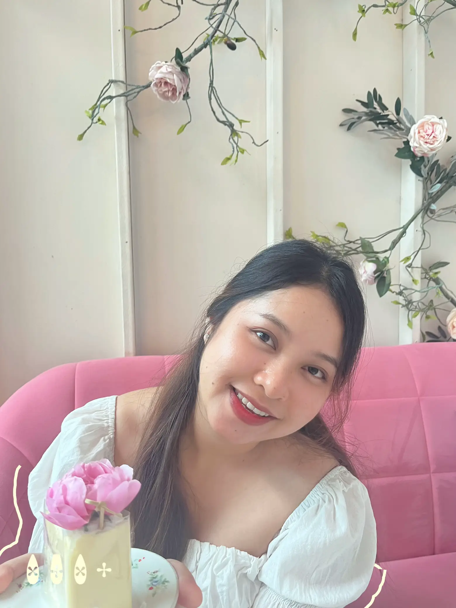 เค้กมะพร้าวที่ละมุน + กุหลาบหอมๆ = 💗🫶🏻 | แกลเลอรีที่โพสต์โดย May'chy | Lemon8