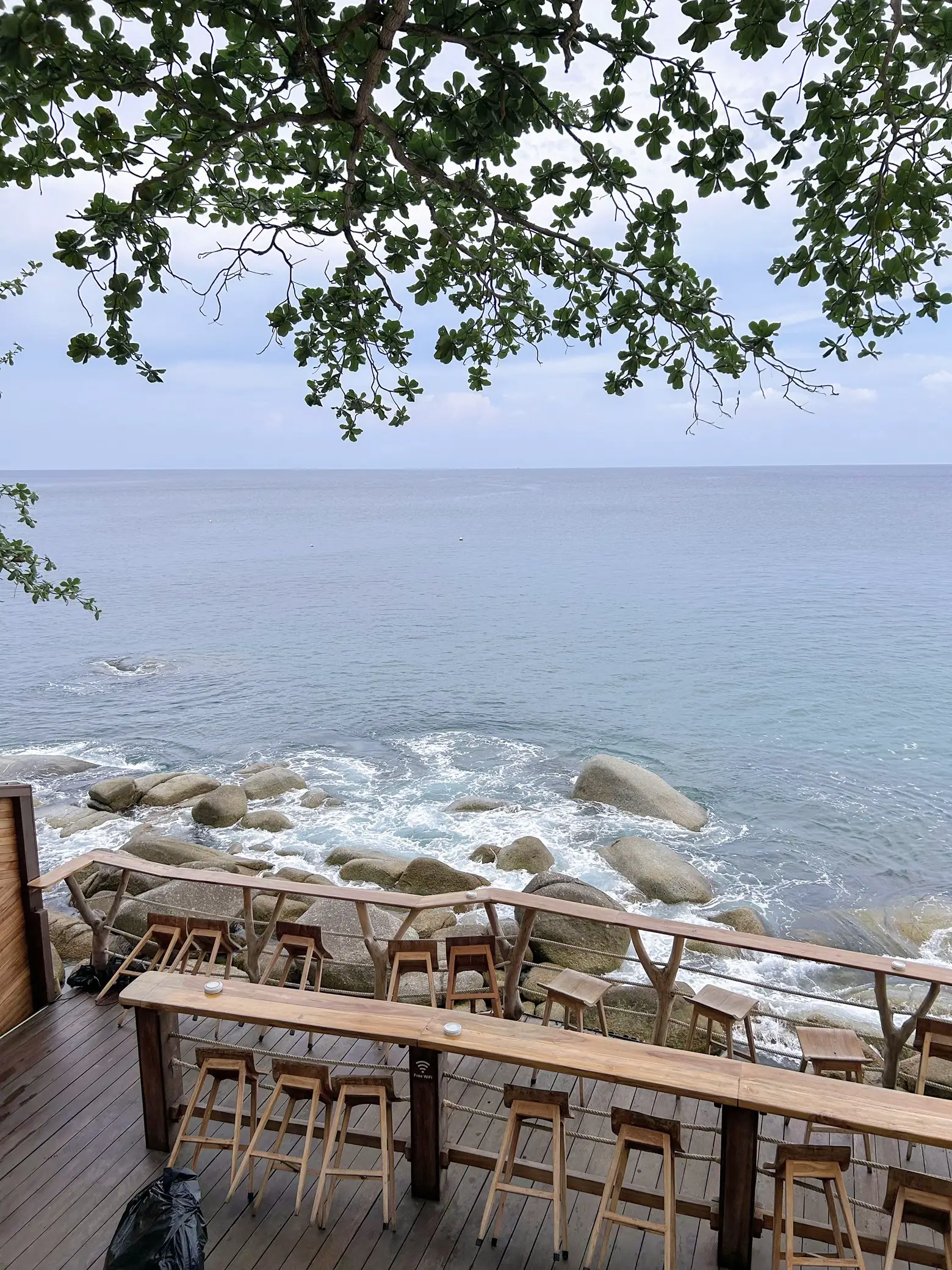 The commune terrace & bar คาเฟ่ภูเก็ตติดทะเลเปิดใหม่2024 | แกลเลอรีที่ ...