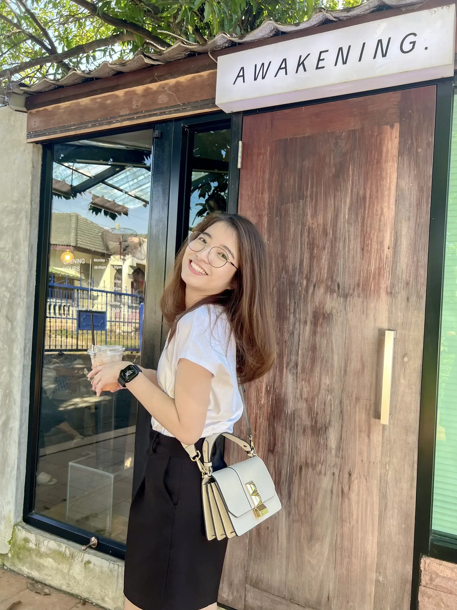 คาเฟ่ในวันหยุด | Gallery posted by NI | Lemon8