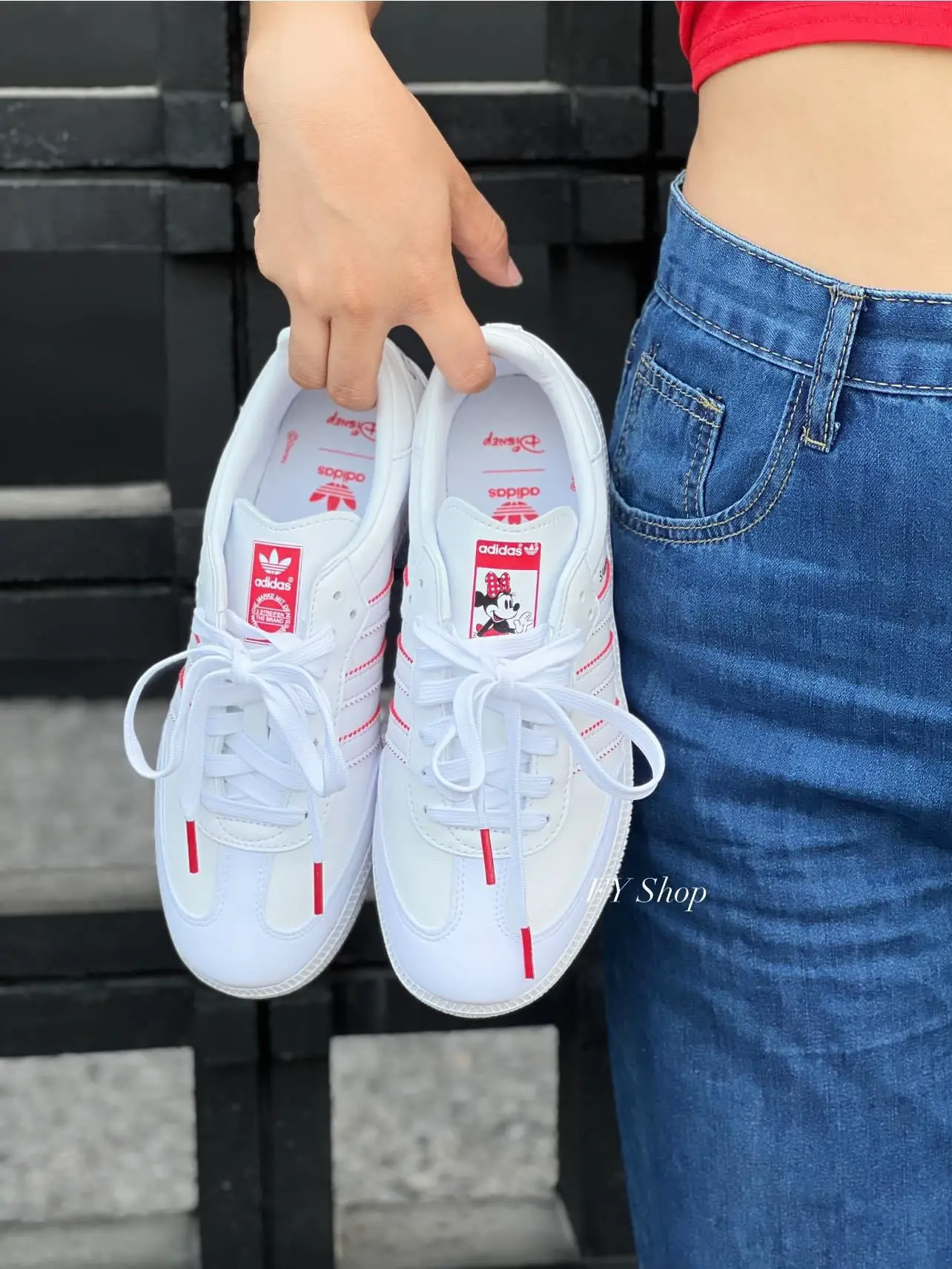 Samba Disney Minnie mouse 🐹💖 | แกลเลอรีที่โพสต์โดย Moonie Sunset | Lemon8