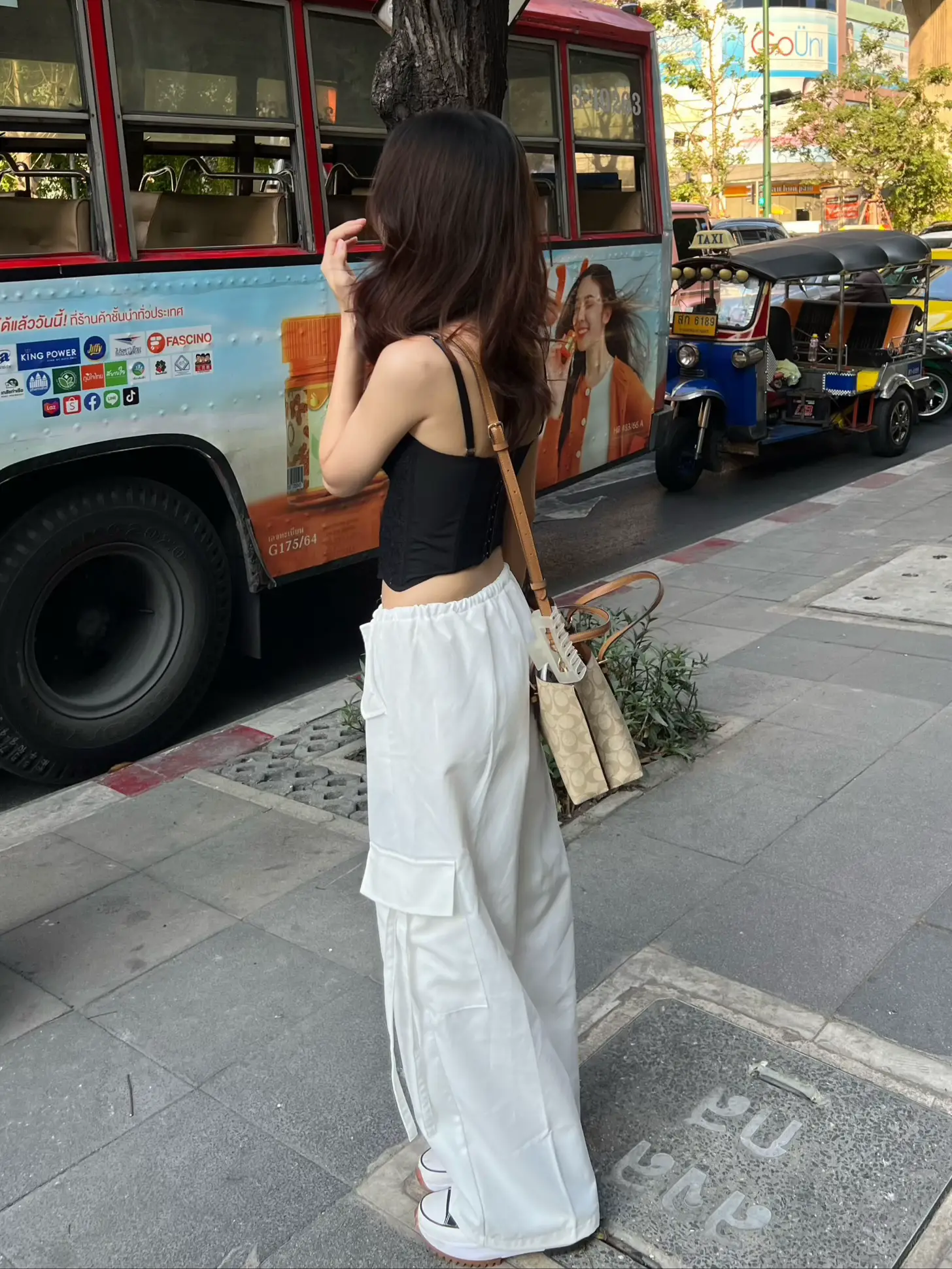 ป้ายยา Cargo pants สาวตัวเล็ก ราคาหลัก100🪩🤍 | แกลเลอรีที่โพสต์โดย Jn. jane | Lemon8