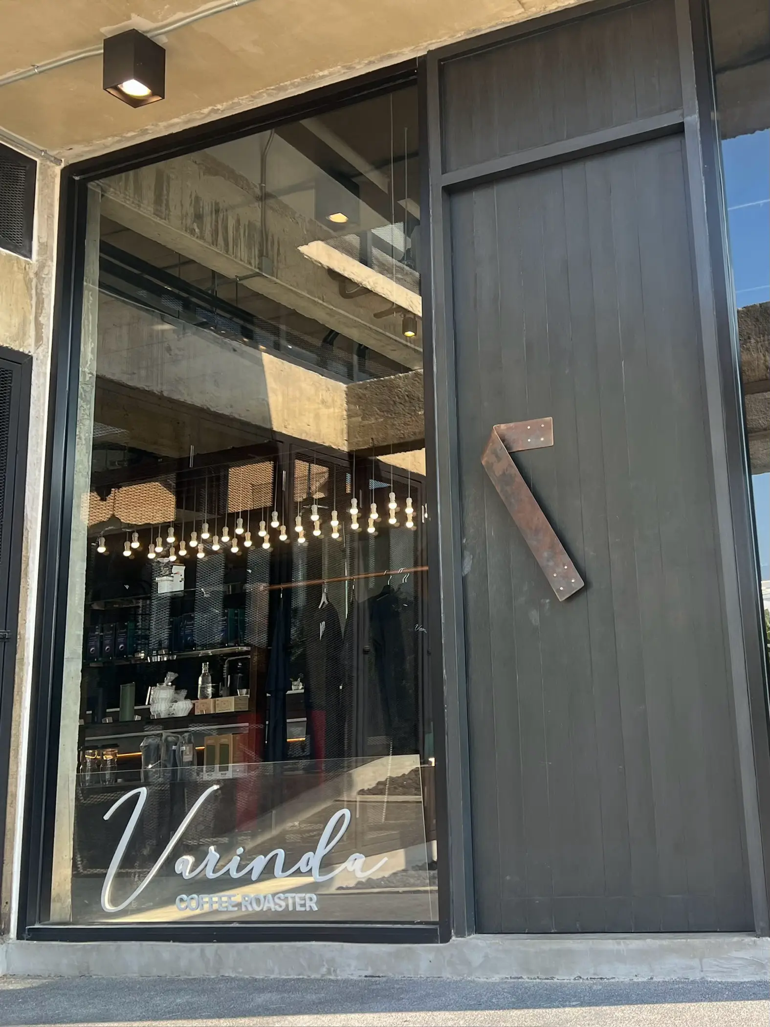 Varinda Coffee Roaster | คาเฟ่กาแฟดี ที่ทวีวัฒนา🏆 | แกลเลอรีที่โพสต์โดย ...