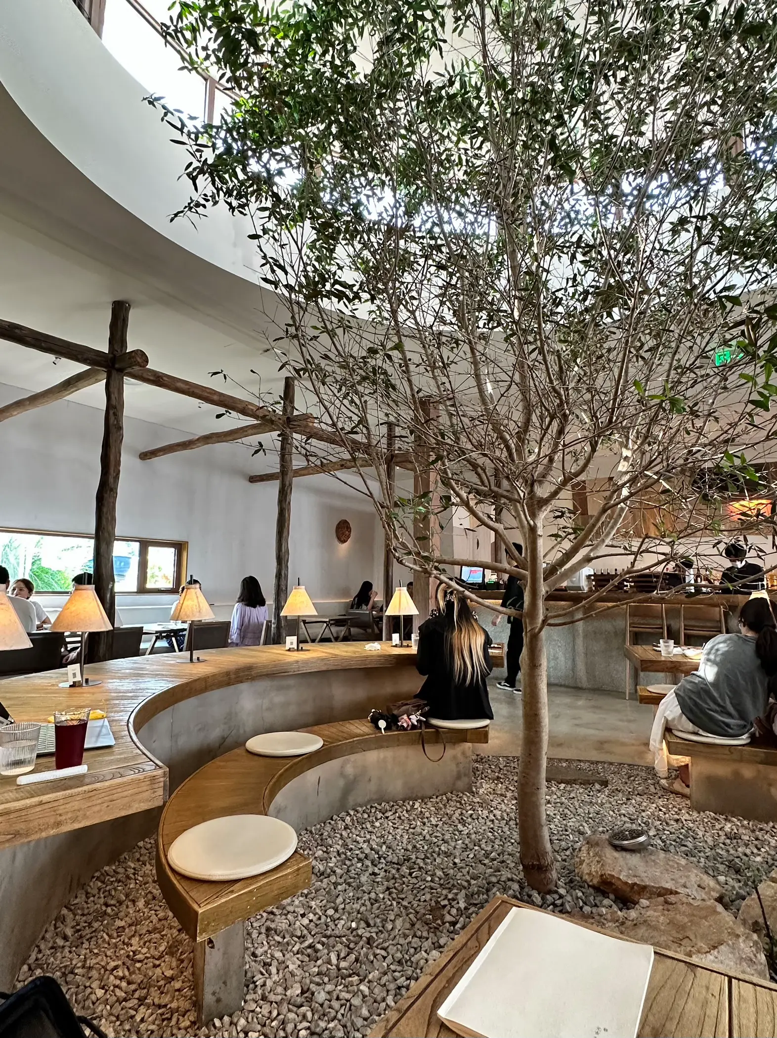 Escape Shanghai’s intensity in this zen cafe! | Gallery posted by Vera ...