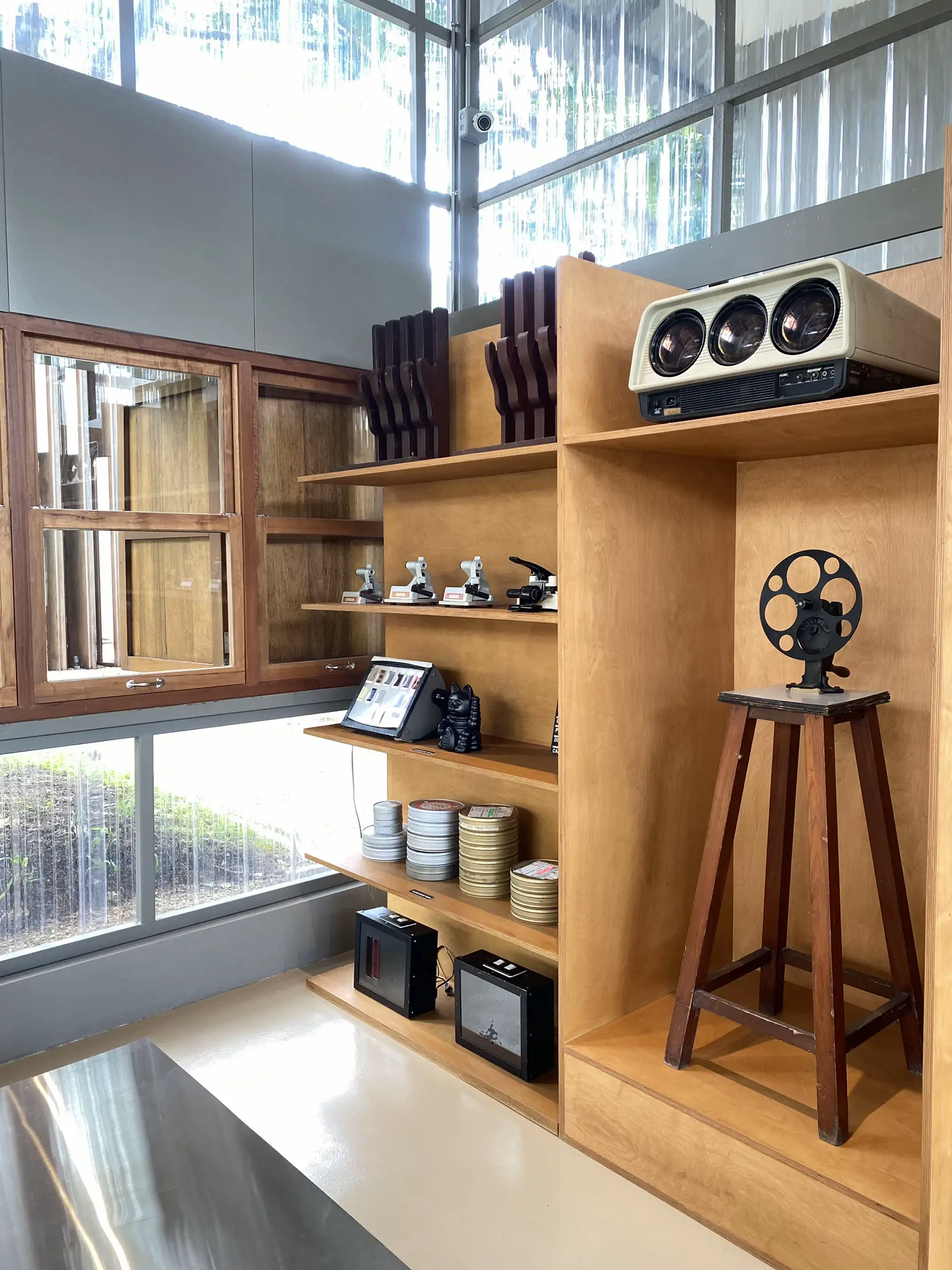 Roll Coffee Salaya 🎞️ 🍒🦋 | แกลเลอรีที่โพสต์โดย meen.mumi | Lemon8