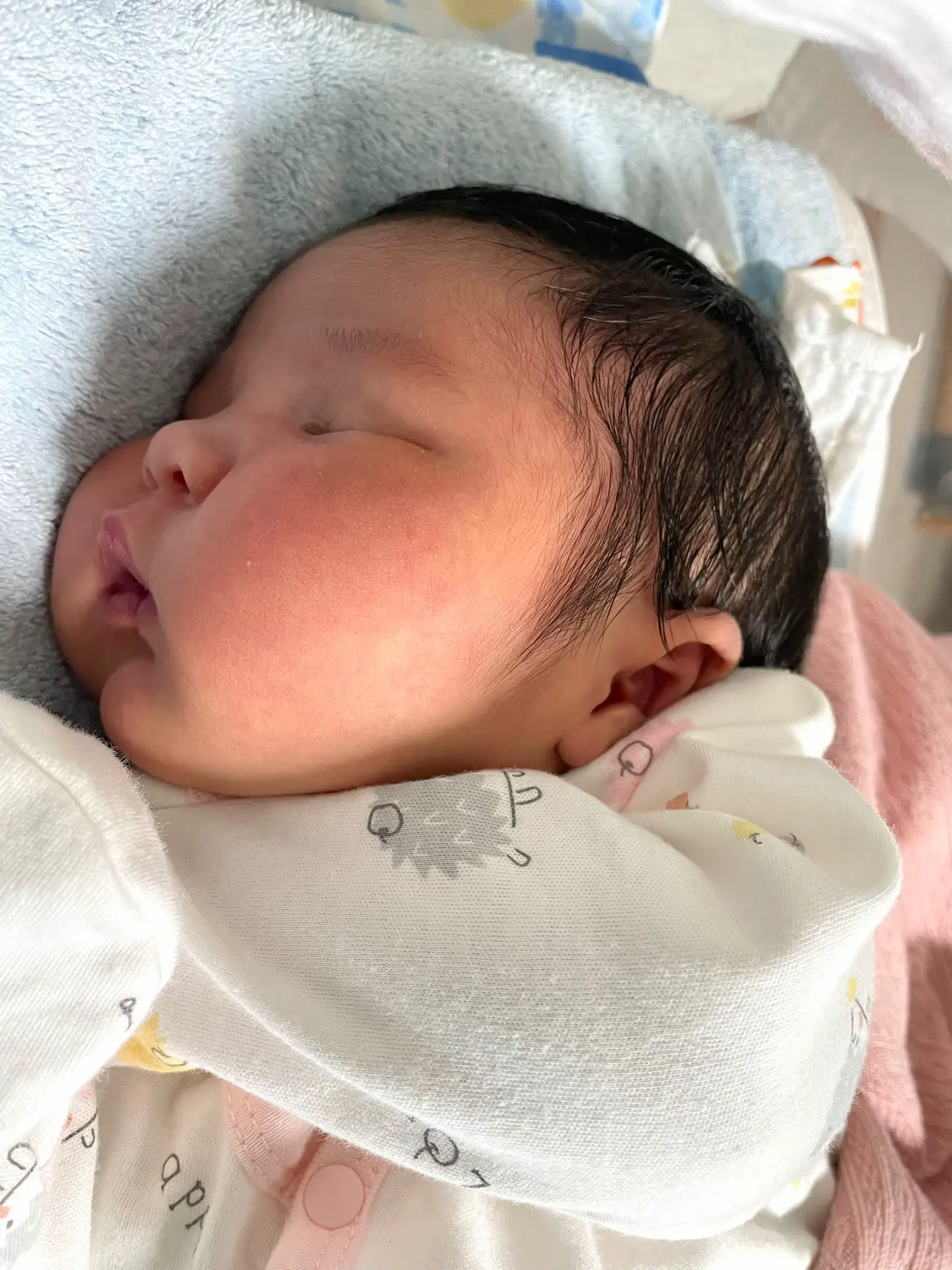 พาลูกสาวมารายงายตัวค่า ♥️👧🏻 | แกลเลอรีที่โพสต์โดย MommyRicha | Lemon8