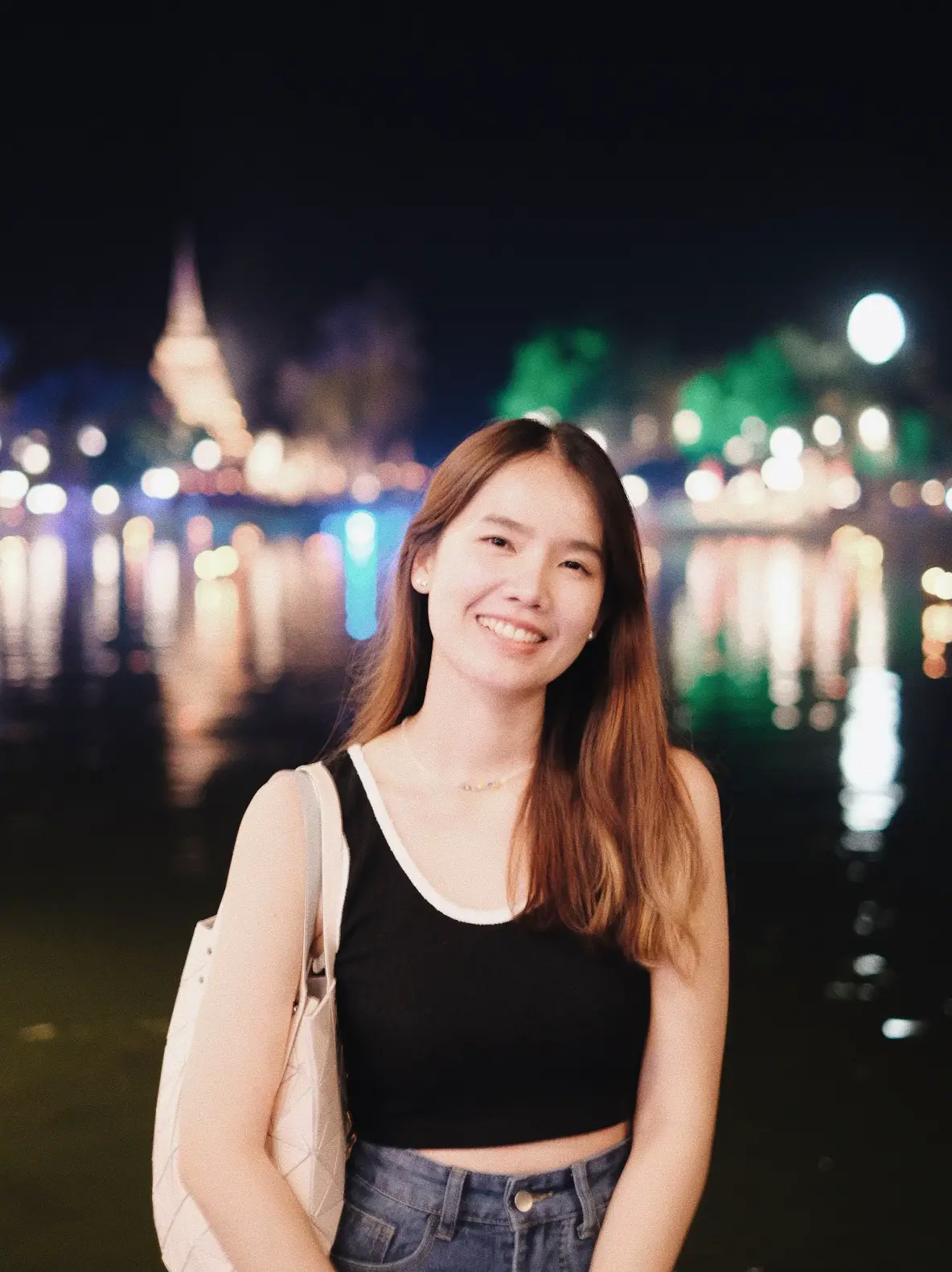 มุมถ่ายรูปในงานลอยกระทง | แกลเลอรีที่โพสต์โดย June | Lemon8