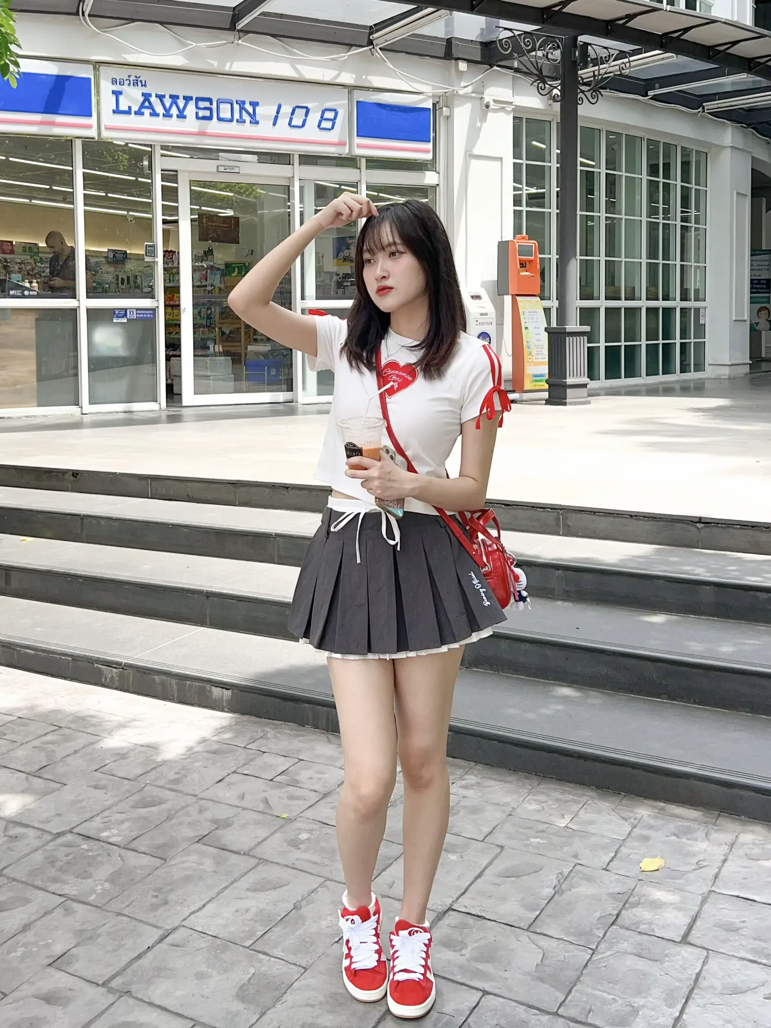 Outfit Idea ในวันที่อากาศร้อนนนน☀️🔥 | แกลเลอรีที่โพสต์โดย ployves.22 | Lemon8