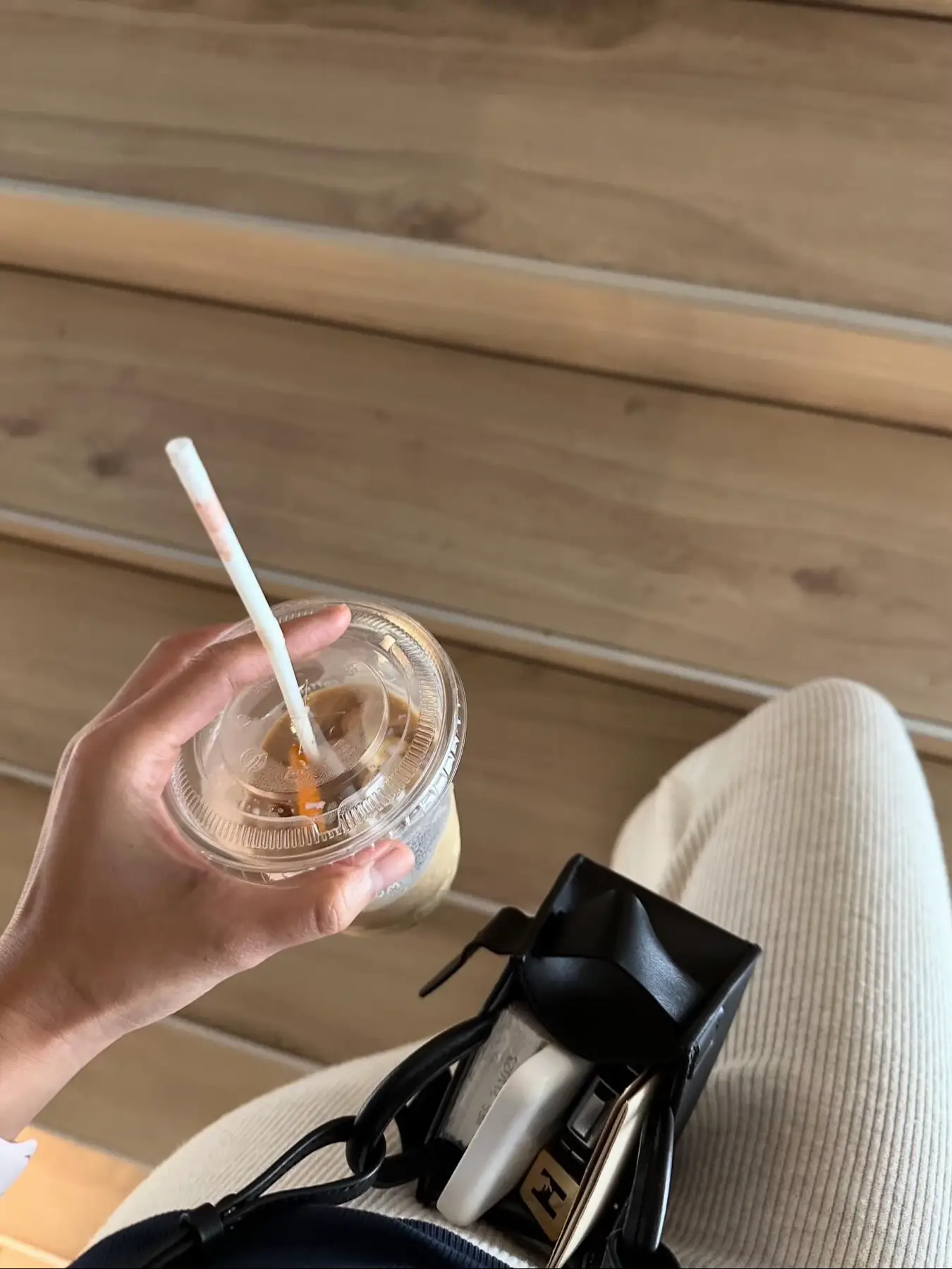 OOTD summer ในงบ 16,xxx บ.ไทย กันค้า 🥵🌞💦 | แกลเลอรีที่โพสต์โดย Jiaey ♡︎🌻🌝 | Lemon8