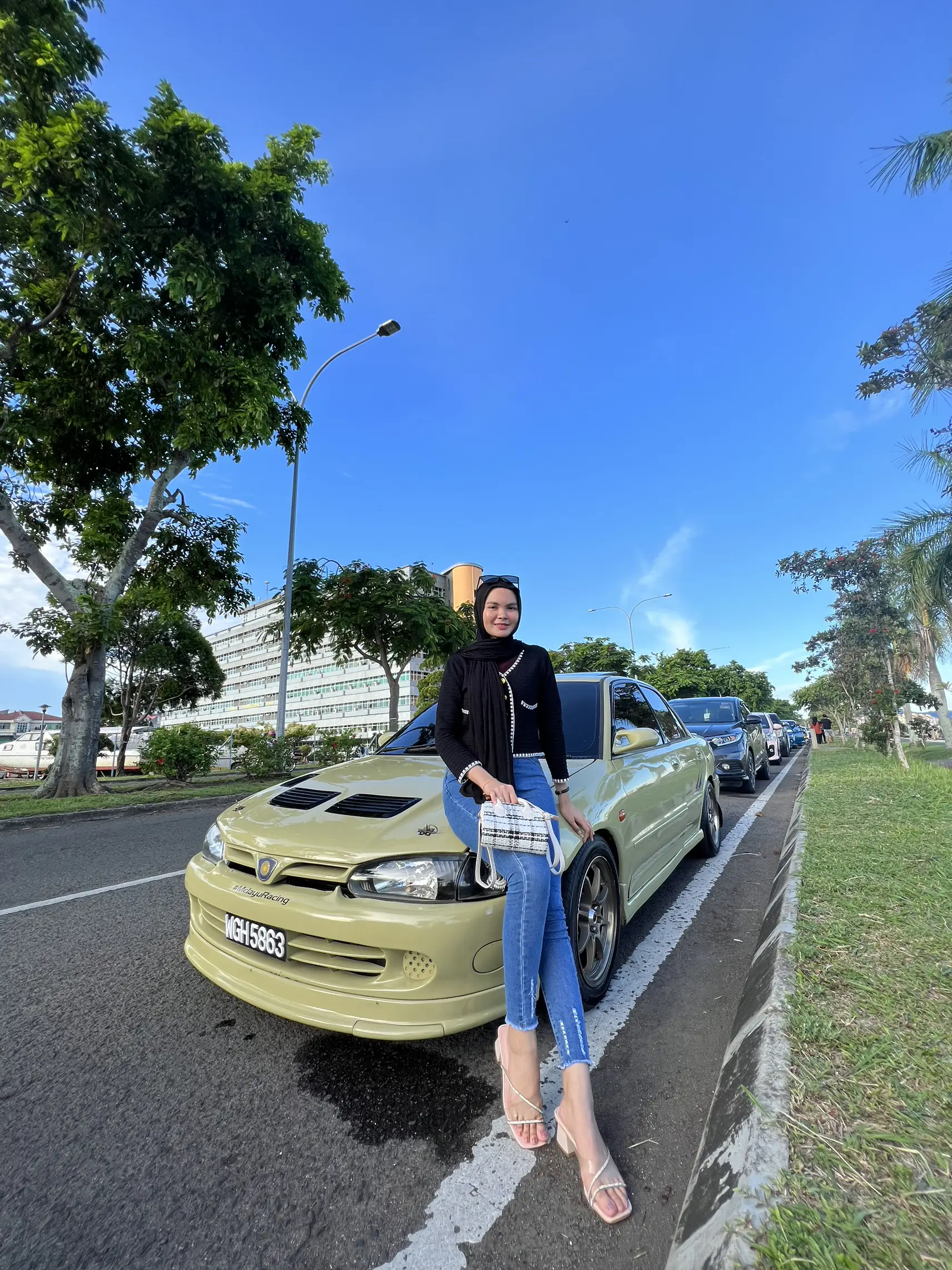 My outfit black with denim jeans 👖 | Gallery posted by Syf.qah | Lemon8