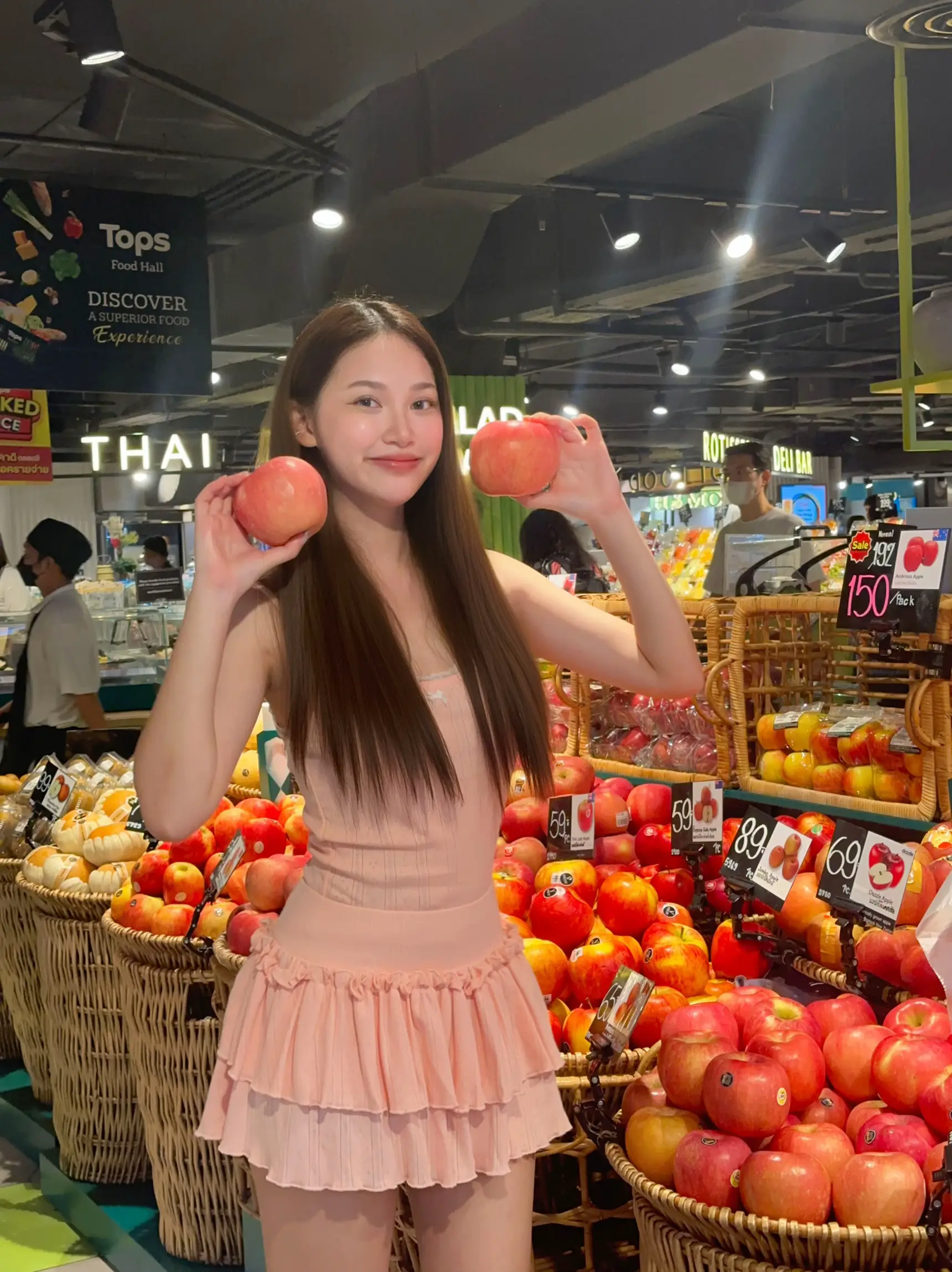 ท่าโพสน่ารัก🍎 | แกลเลอรีที่โพสต์โดย Baitoey | Lemon8