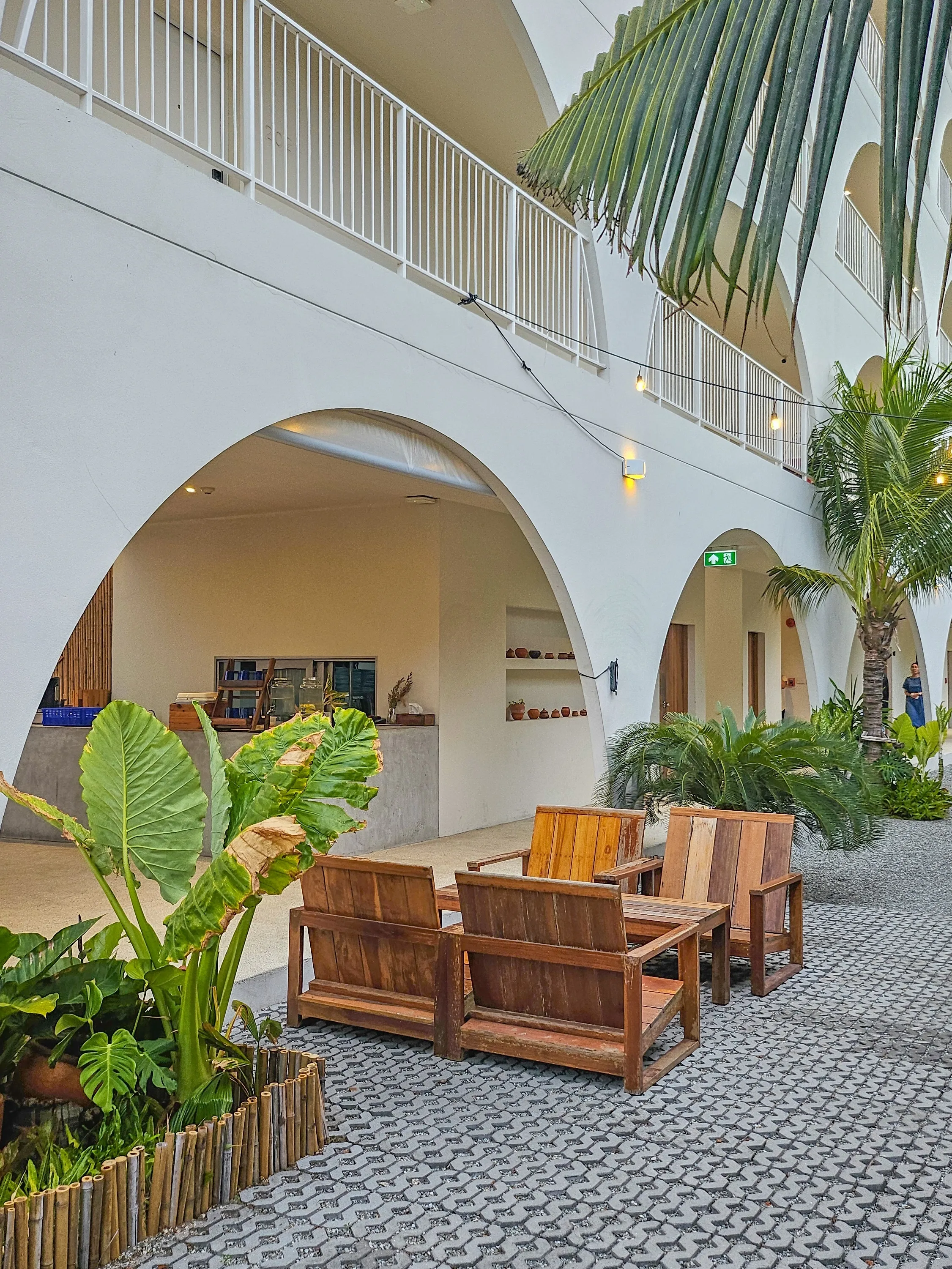 Zuwala Hotel ที่พักฮีลใจในวันหยุด🌞🌅 นอนริมทะเล ดูพระอาทิตย์🫧 | แกลเลอรี ...