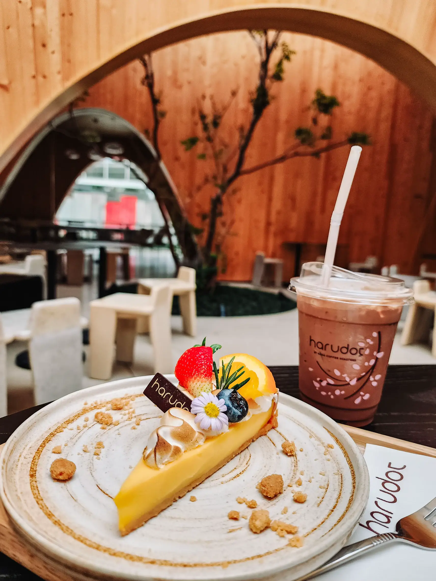คาเฟ่เปิดใหม่บางแสน 📍 HARUDOT by Nana Coffee Roasters | แกลเลอรีที่ ...