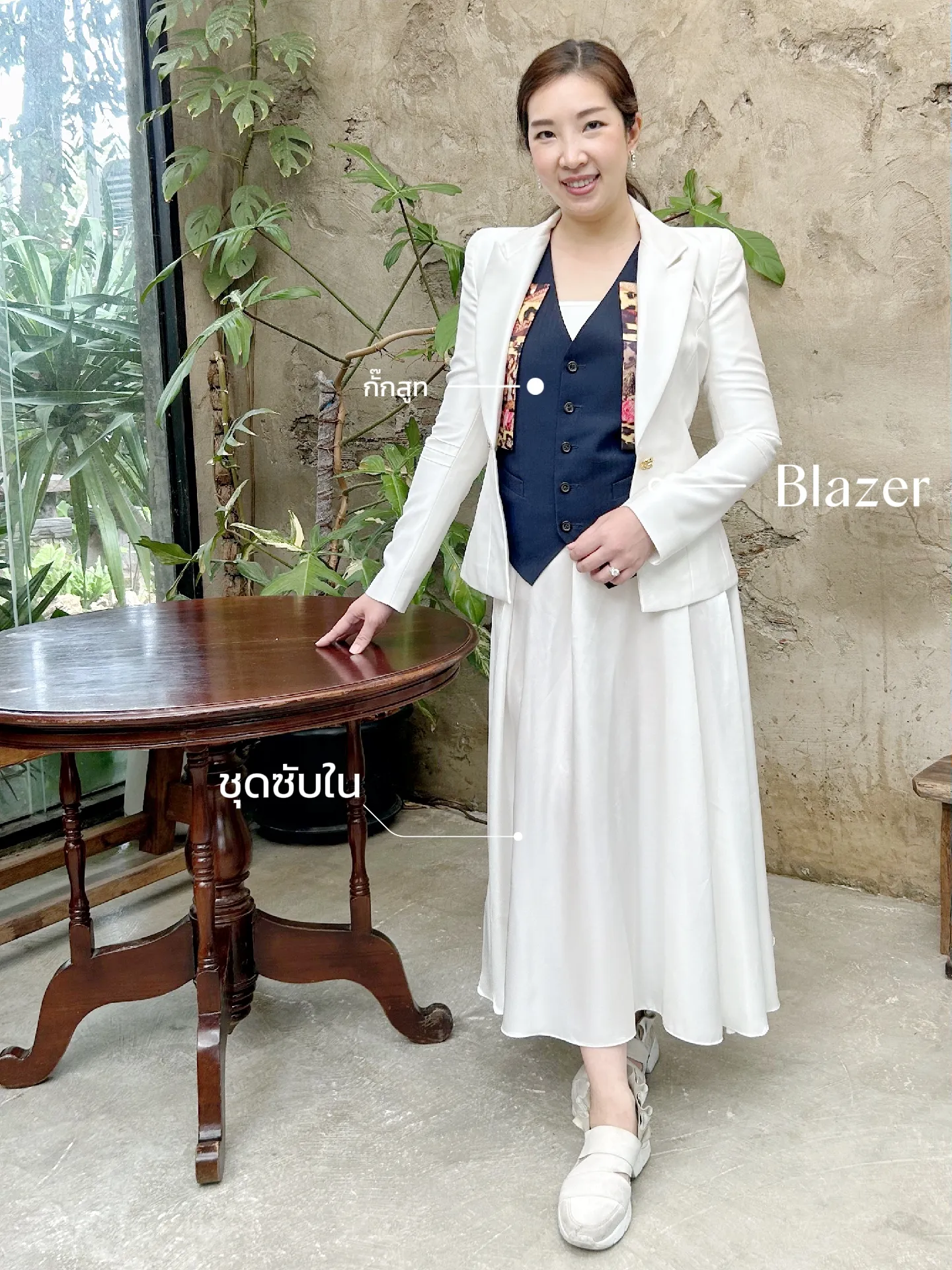 เสื้อสูท ขาว สำหรับรูปโปรไฟล์ | แกลเลอรีที่โพสต์โดย Dr. Palm | Lemon8