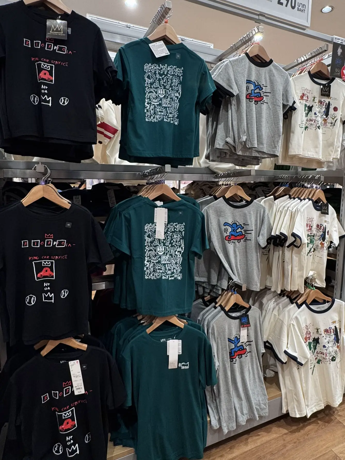 แนะนำ basic top ที่ uniqlo | แกลเลอรีที่โพสต์โดย jinnyginnie🧞‍♂ | Lemon8