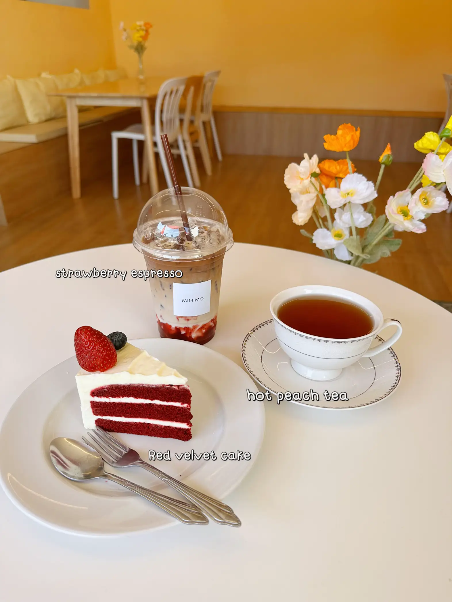 MINIMO cafe, หิมะตกที่ระยอง 🌲 ️⛄️🧣 | แกลเลอรีที่โพสต์โดย Fenafern | Lemon8