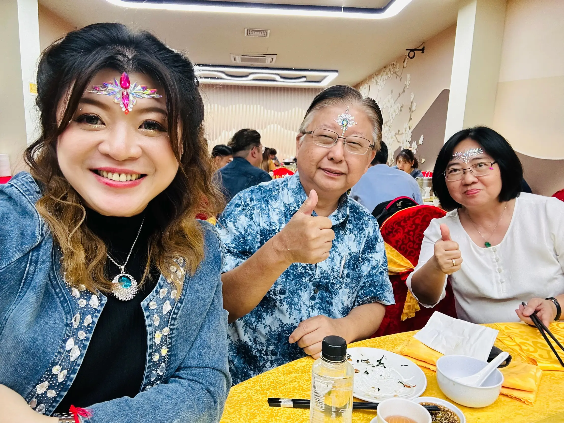 19 idea Denim Dinner Theme teratas pada tahun 2024