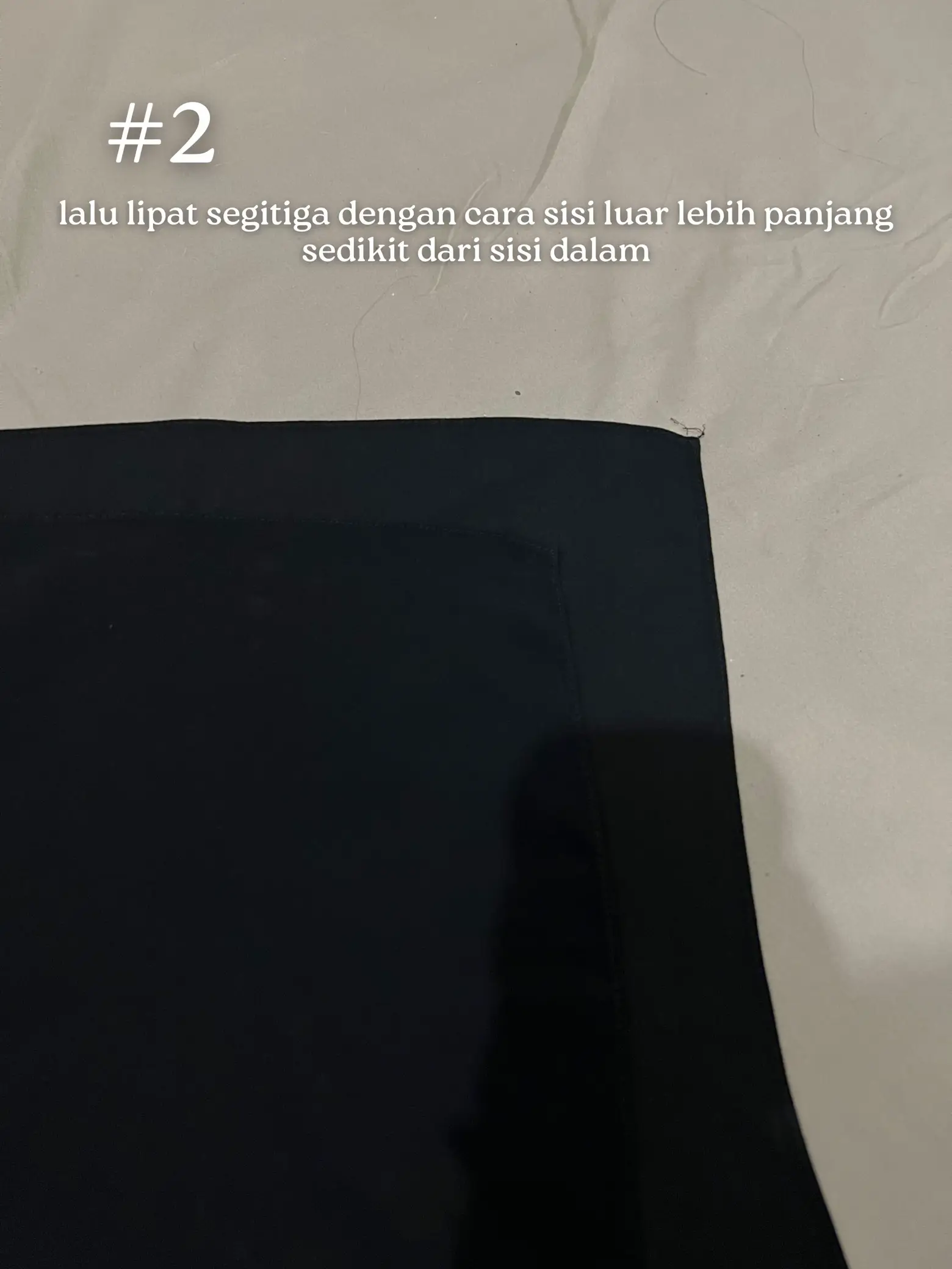 Tips Menyetrika Jilbab agar rapi & mudah di atur | Galeri diposting oleh nandadwise | Lemon8
