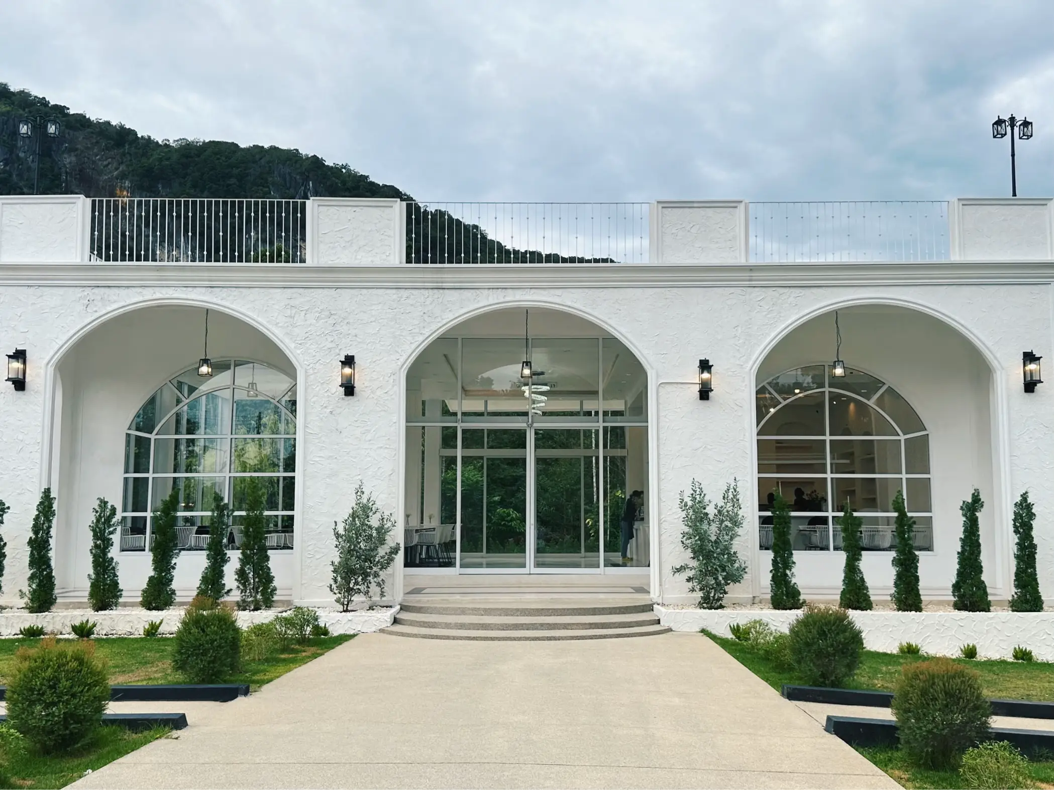 Cloudy-white Lansaka ☁️⛰️ คาเฟ่เปิดใหม่ ลานสกา นครศรีฯ 📌 | แกลเลอรีที่โพสต์โดย CafeHoppingNST ...