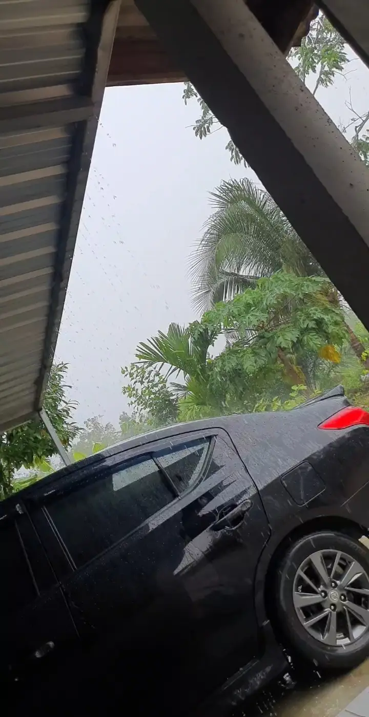 # It's raining again | Video published by สวยใสกับวัย50++ | Lemon8