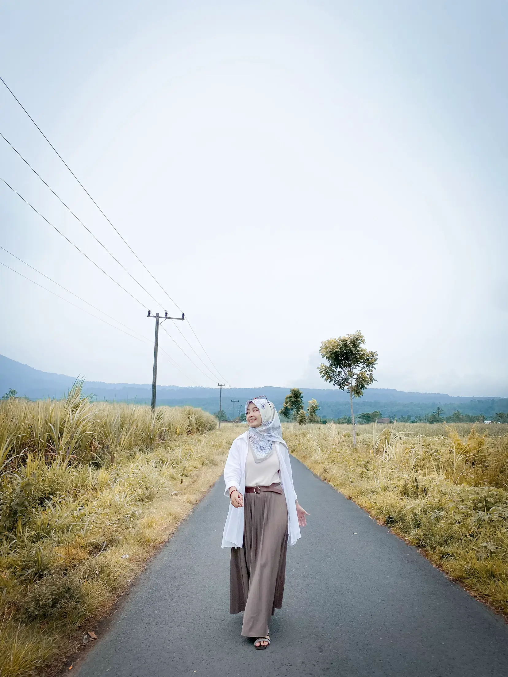 Ide Ootd rok plisket dan tunik | Galeri diposting oleh Ayuarinha | Lemon8