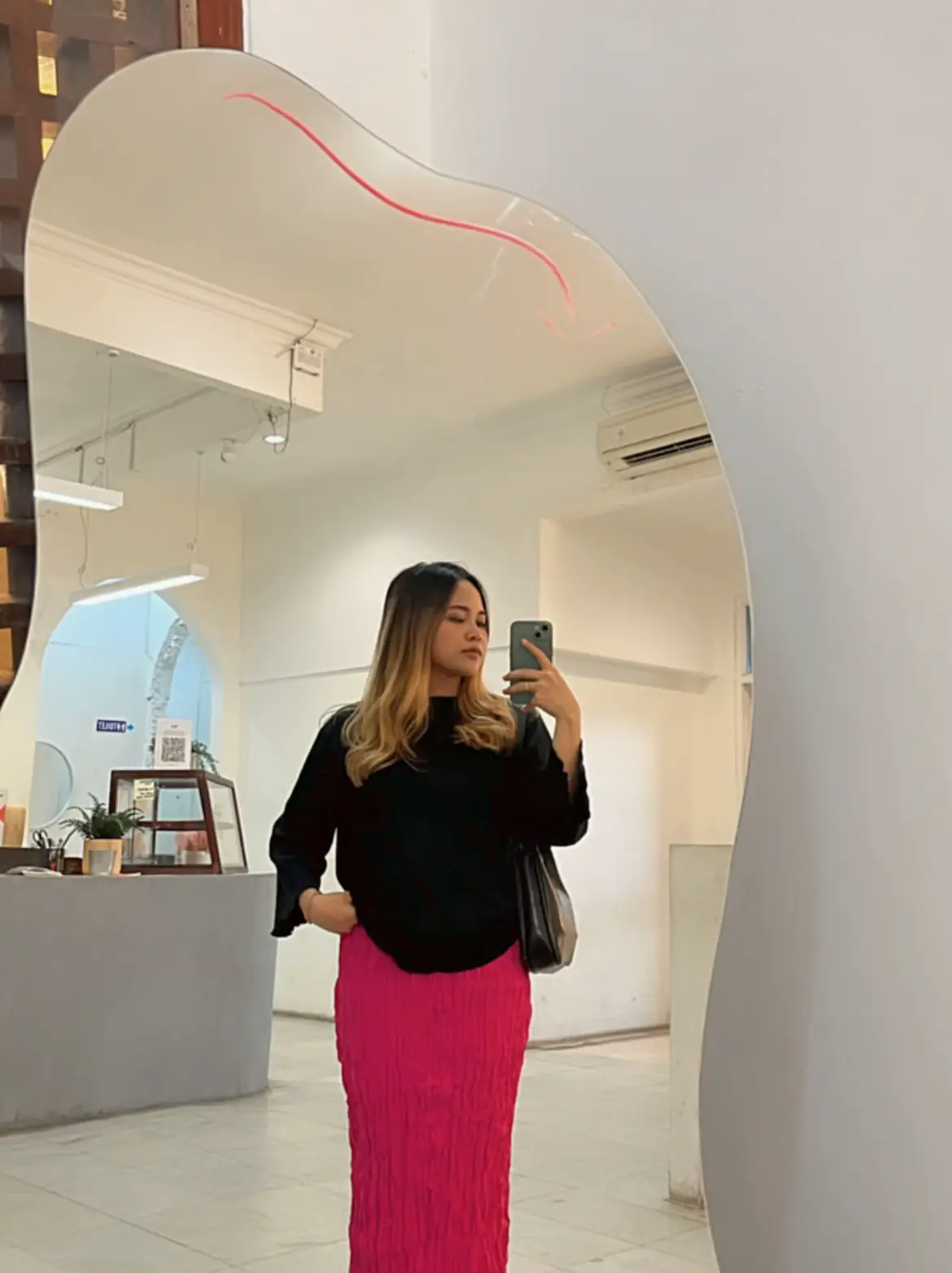 Cafe lucu dan homie di tebet | Galeri diposting oleh Dhantiptr | Lemon8