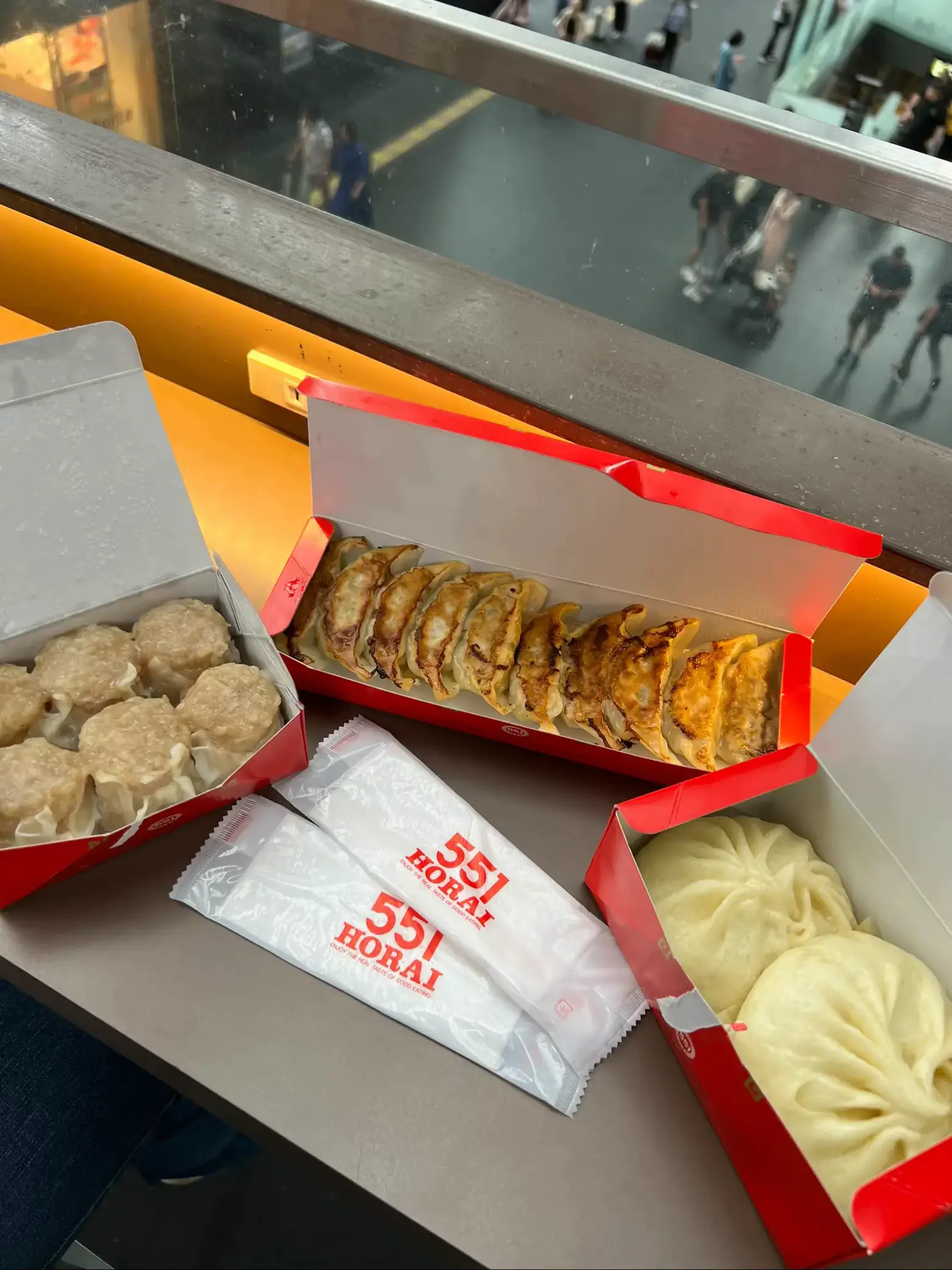 BEST GYOZA AND BAO IN JAPAN - 551 HORAI | Gallery posted by Chloe | Lemon8