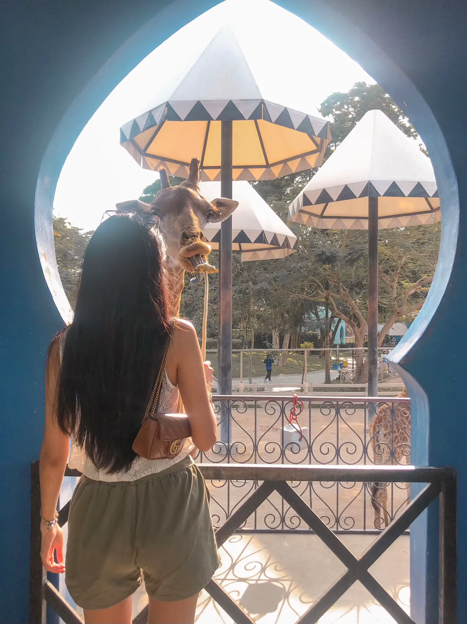 กระเป๋าแบรนด์เนมใบแรกในชีวิต🤎 | แกลเลอรีที่โพสต์โดย Girly sunshine | Lemon8