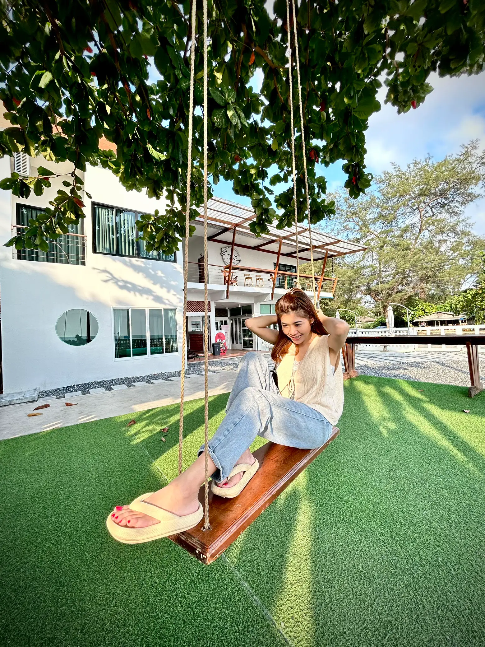 คาเฟ่ริมทะเล | แกลเลอรีที่โพสต์โดย Jariya Kunkaew | Lemon8