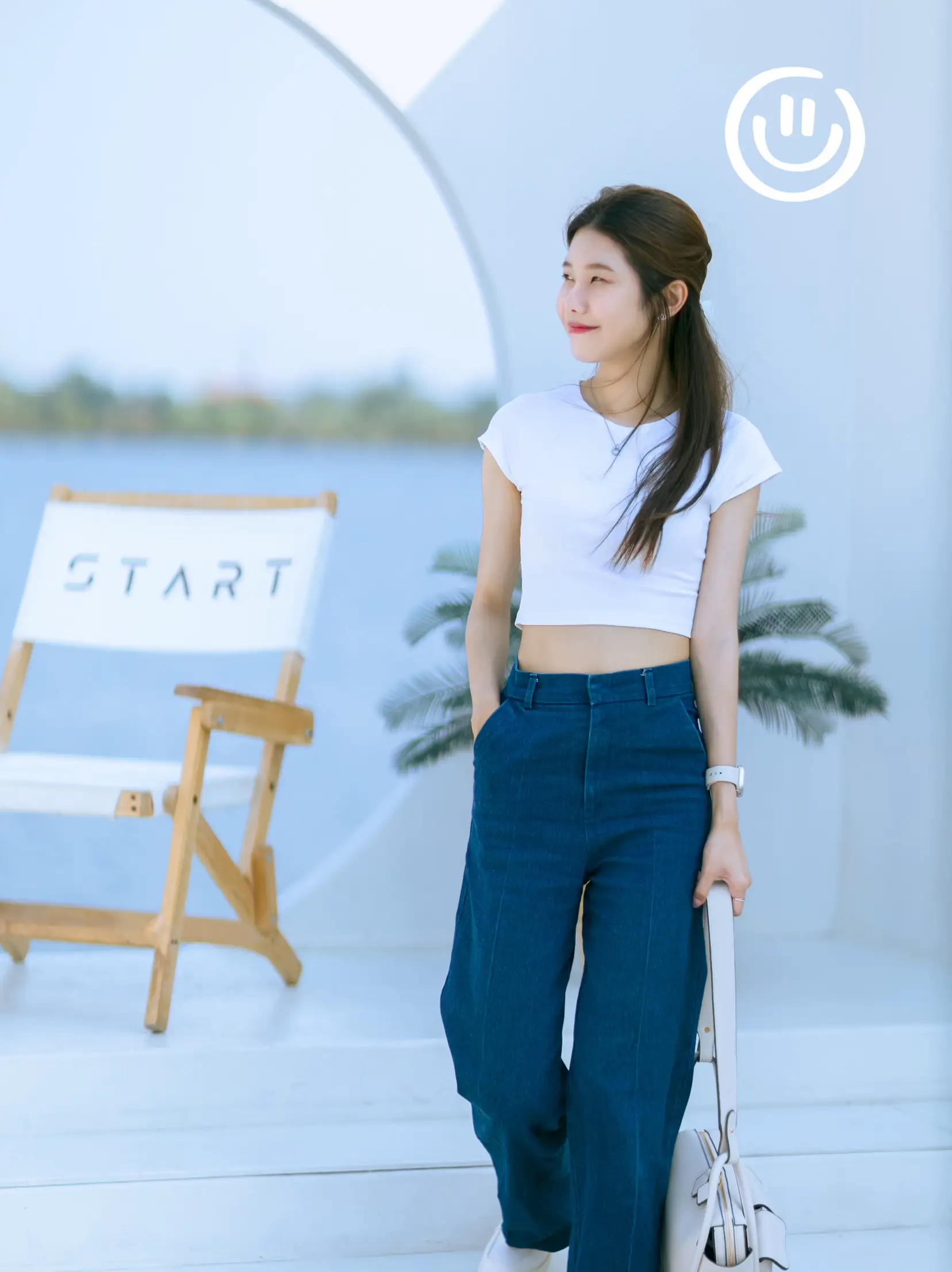 ไอเดียท่าโพส สำหรับสายคาเฟ่🥰 | แกลเลอรีที่โพสต์โดย M’MOOK | Lemon8