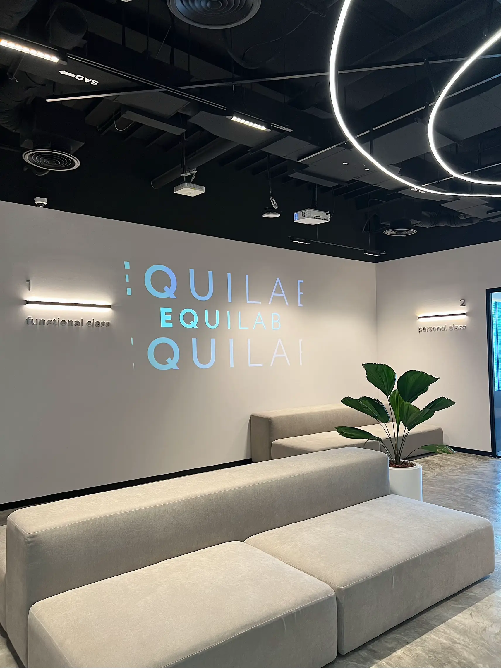 รีวิววว EQUILAB Fitness studio | แกลเลอรีที่โพสต์โดย Pewpew💖 | Lemon8