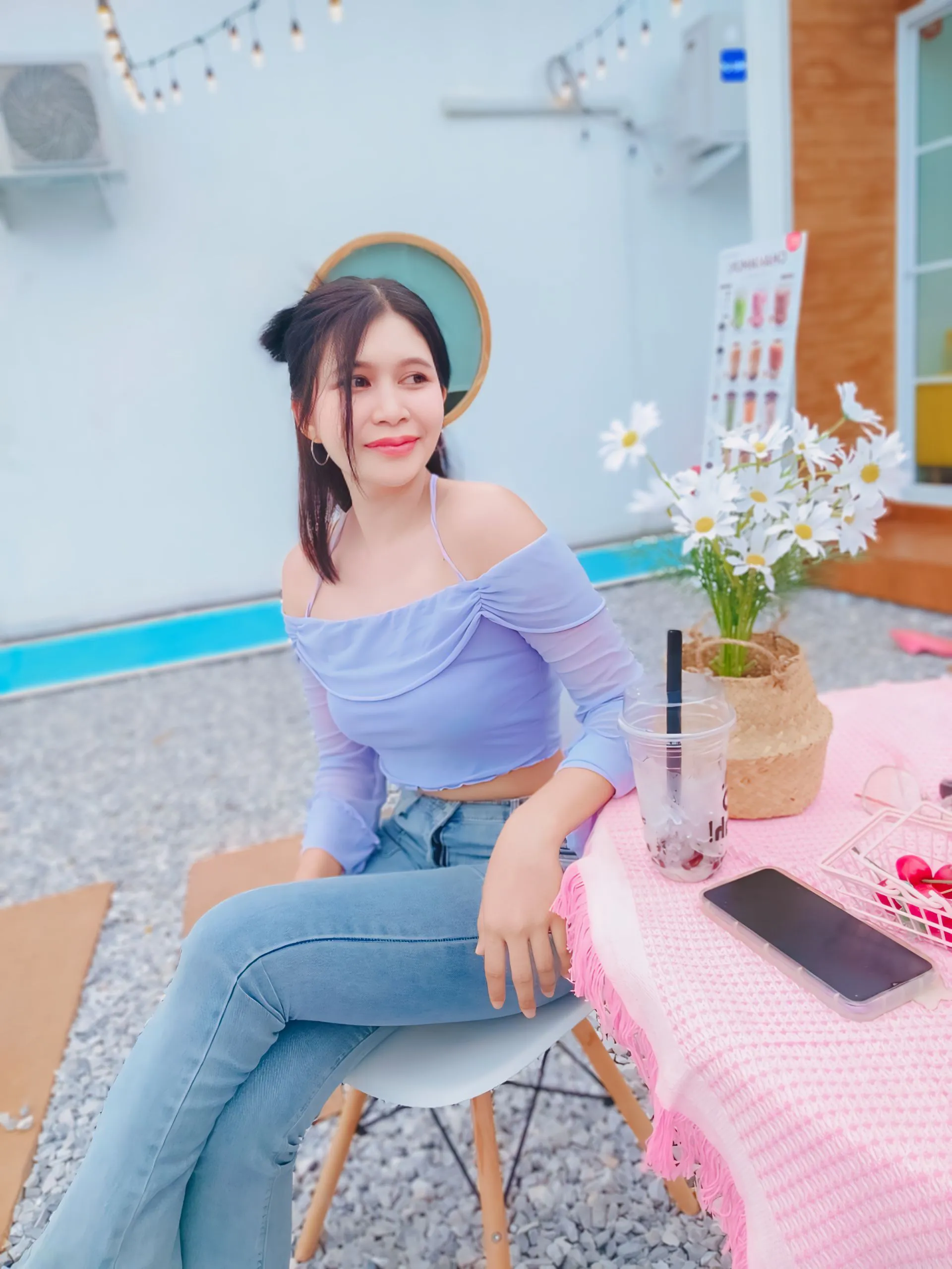 รวมท่าโพสต์ คาเฟ่ ฉบับตัวแม่ตัวมัม💜🌷 | แกลเลอรีที่โพสต์โดย Rainbow Davin🌈 | Lemon8