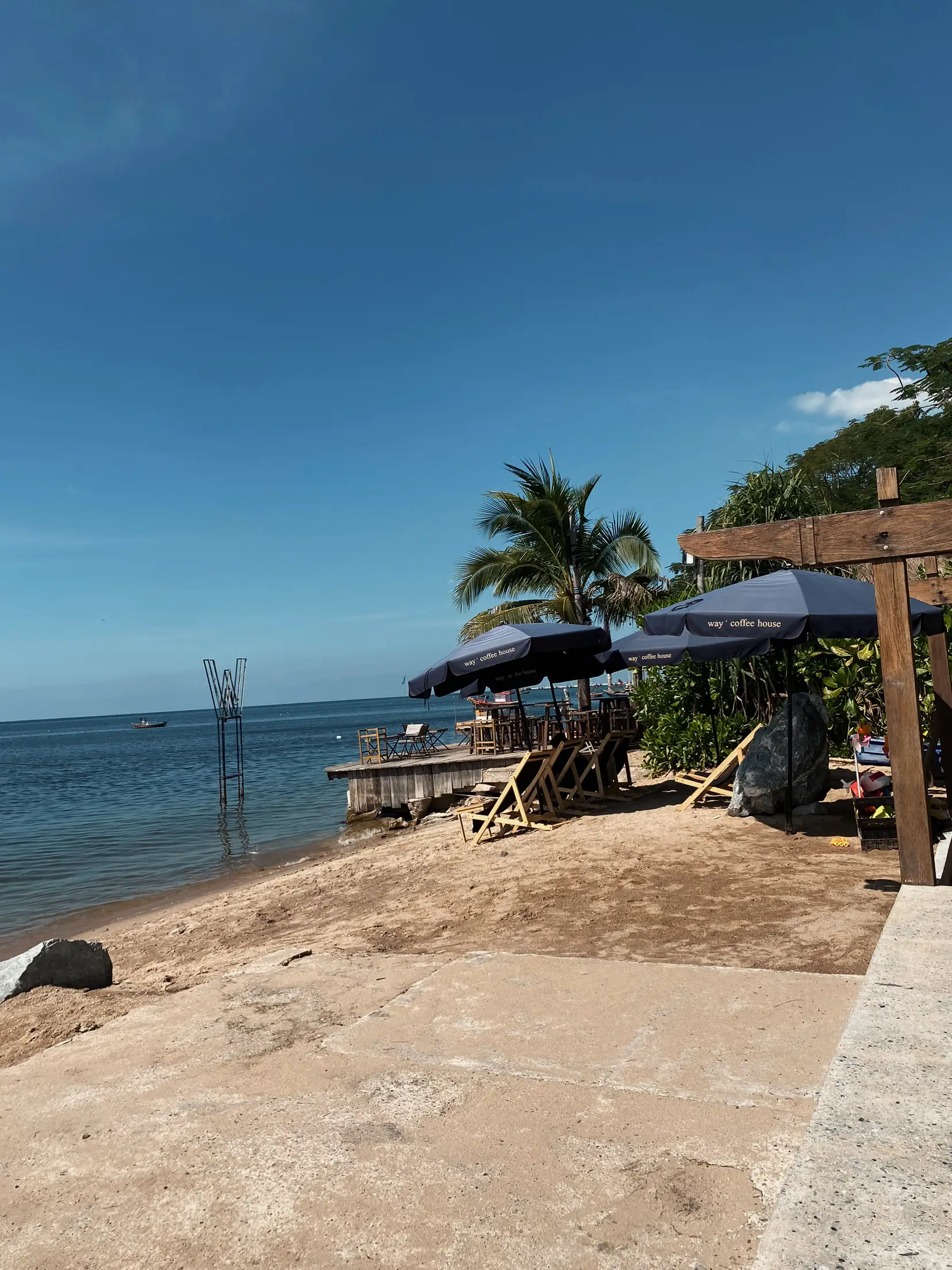 Way Coffee House บางแสน | แกลเลอรีที่โพสต์โดย Ramida.Diary | Lemon8