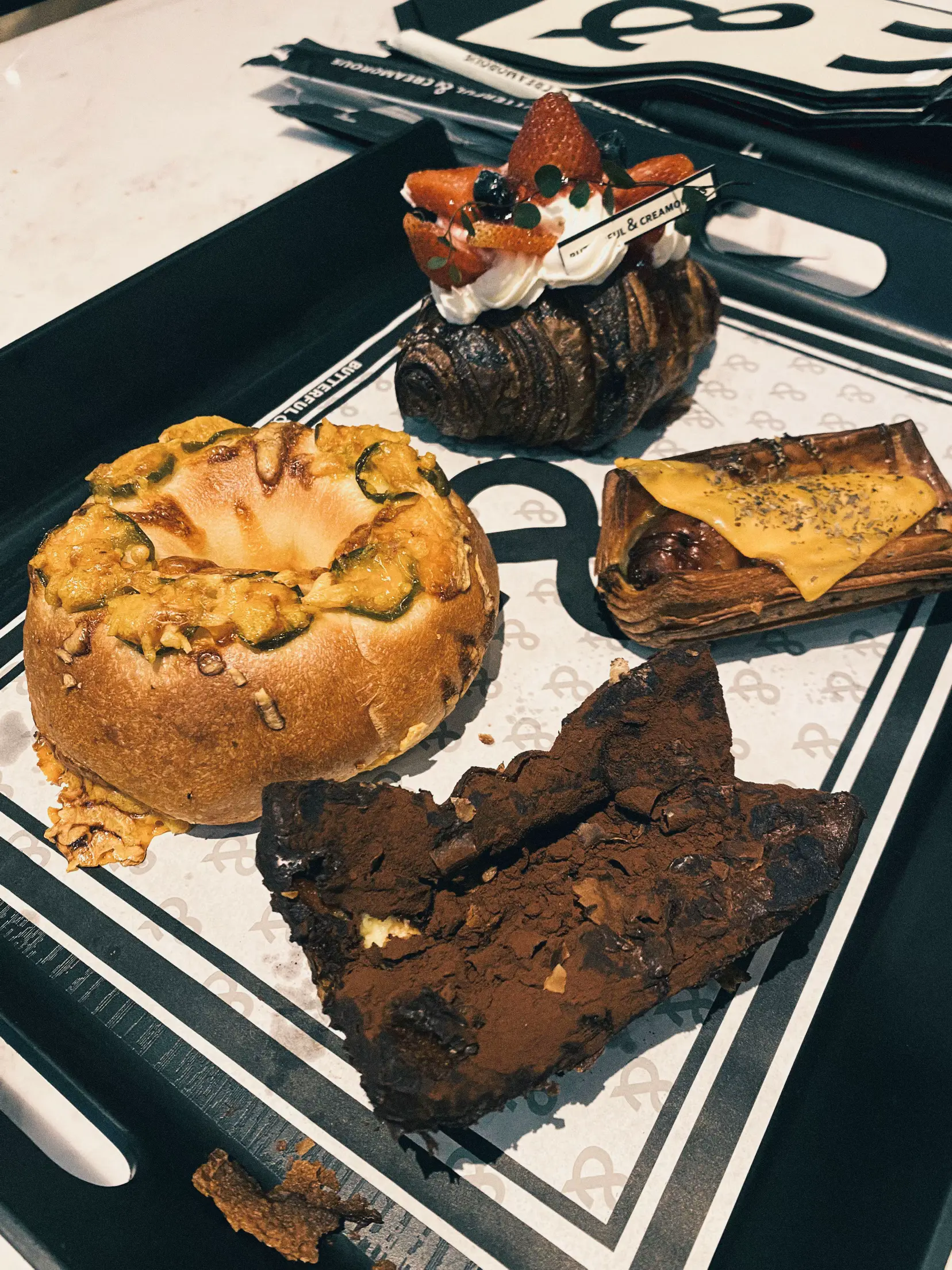 ส่องร้าน Butterful & Creamorous ที่เซี่ยงไฮ้ 🇨🇳 | แกลเลอรีที่โพสต์โดย ...