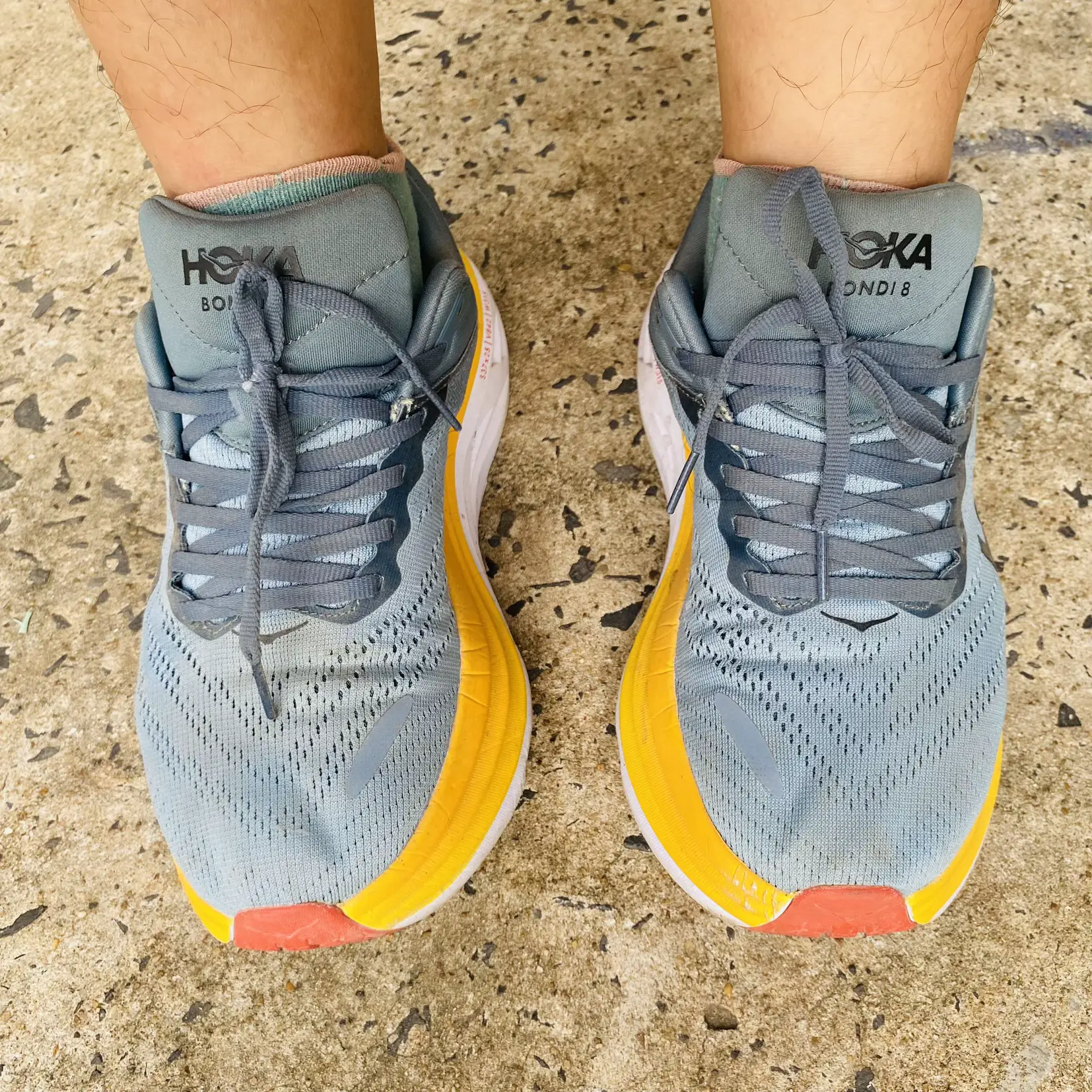 Hoka Bondi 8 Wide | แกลเลอรีที่โพสต์โดย เก้ามาบอกพิกัด | Lemon8