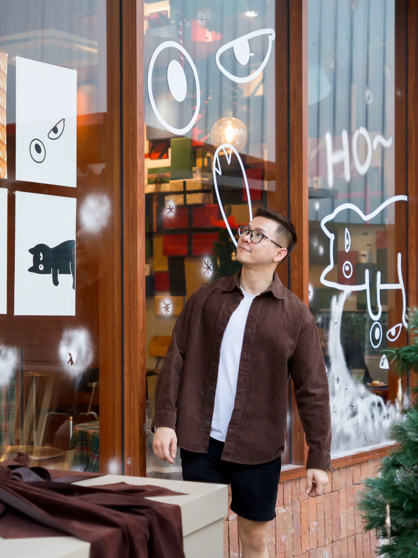 LIE AWAKE: คาเฟ่แมวดำสุดลึกลับ เปิดใหม่ย่านบางหว้า 🐾 | แกลเลอรีที่โพสต์ ...