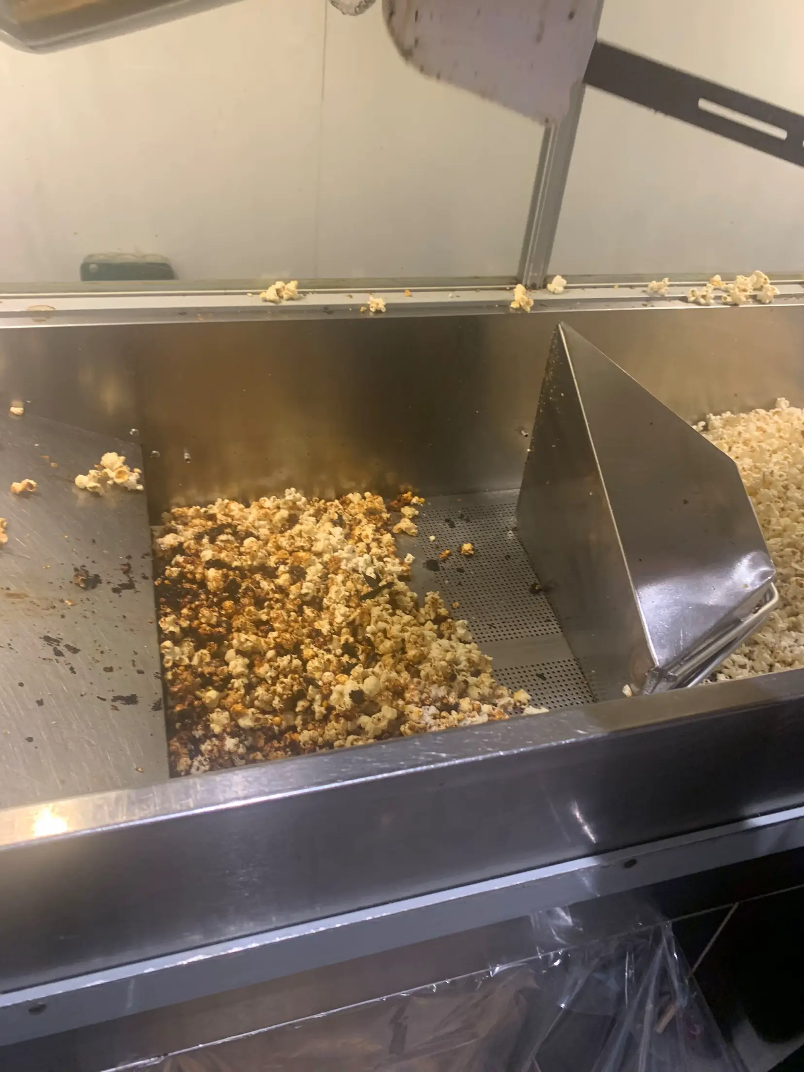 งานนั่งชมรายการ หรือ extra | แกลเลอรีที่โพสต์โดย Grace Mt | Lemon8