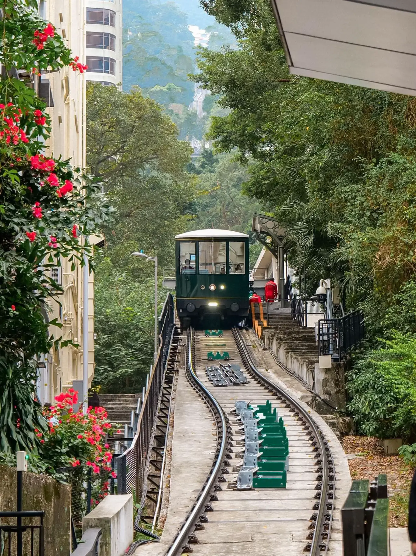 🚃นั่งรถรางสุดคลาสสิค Peak Tram ชมวิวเมืองฮ่องกงจากจุดสูงสุด | แกลเลอรี ...