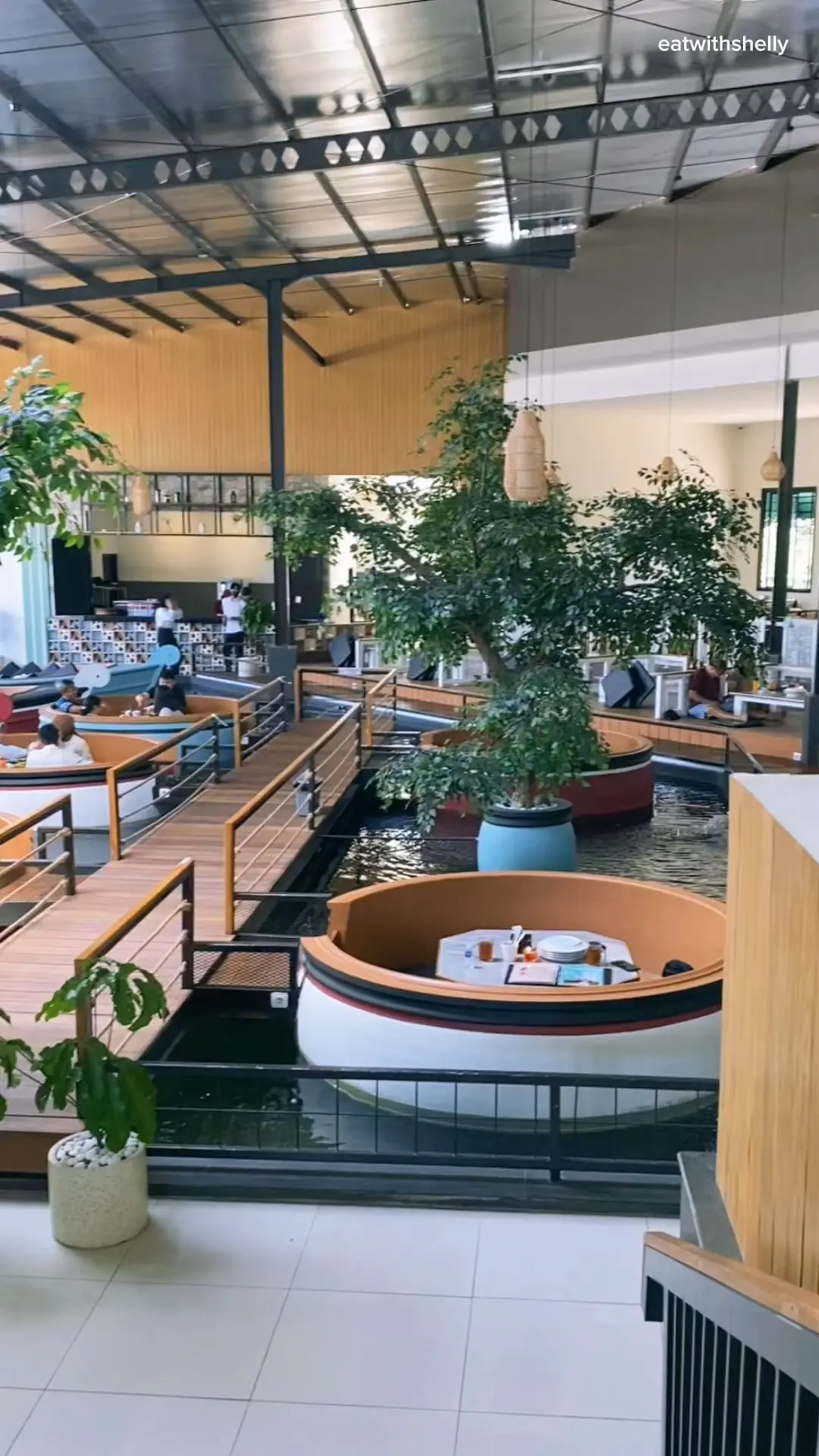 RESTORAN SUNDA AESTHETIC 😍 | Video dipublikasikan oleh Eat and Travel ...