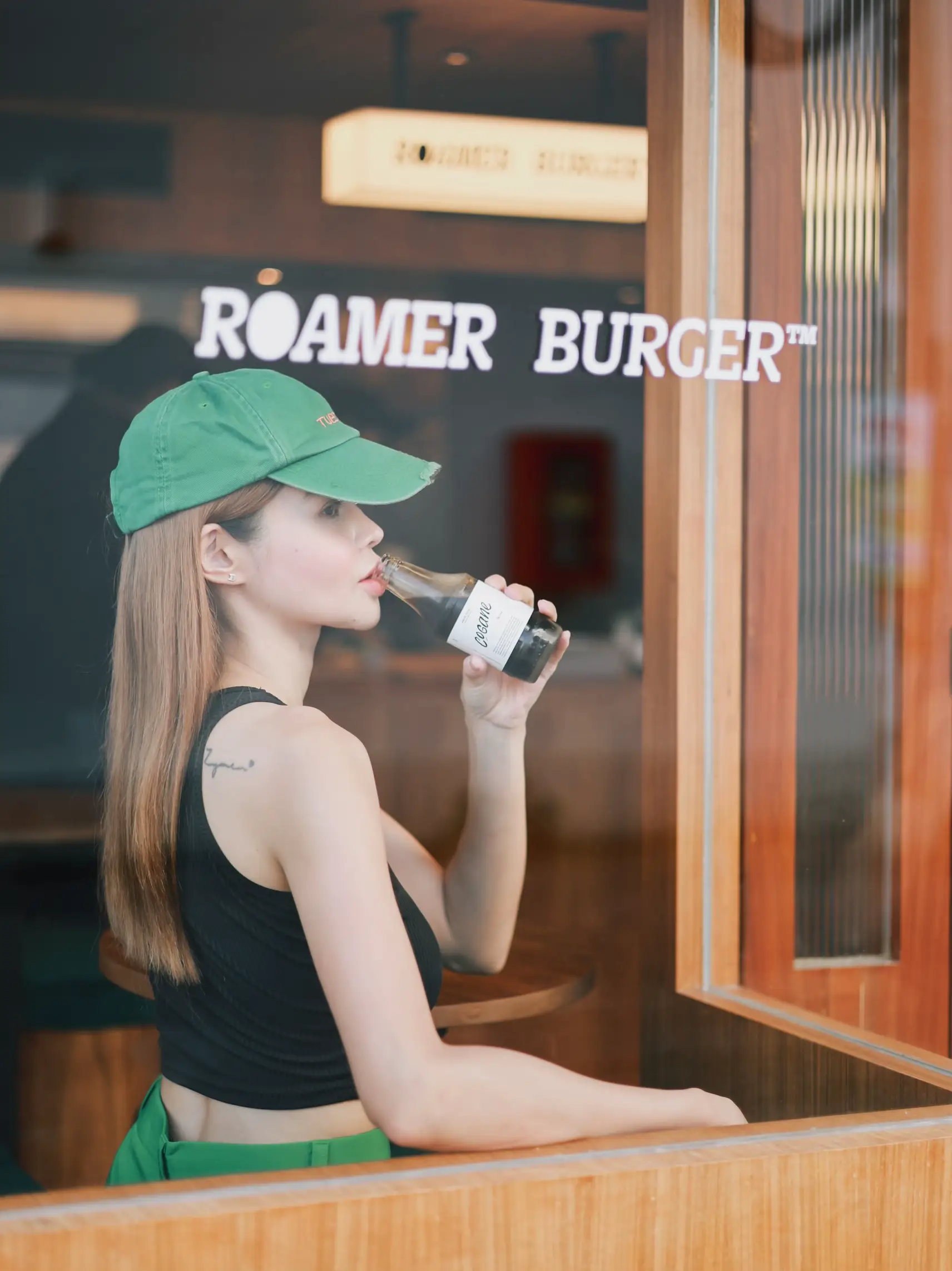 🍔หิวมั้ย? มากินROAMER BURGER กับเราสิ | แกลเลอรีที่โพสต์โดย May’s Journey | Lemon8