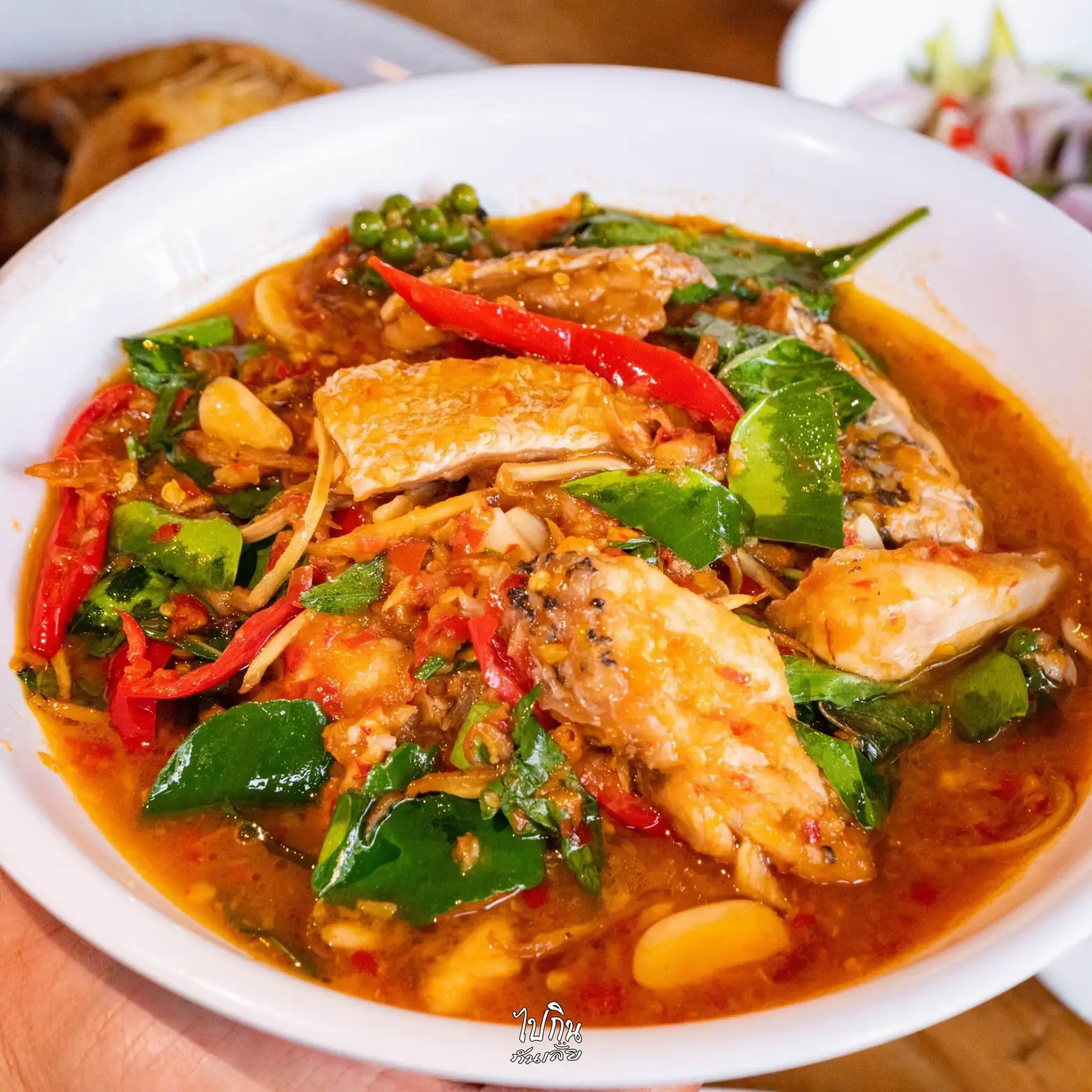 ร้านอาหารเจ้นุ้ย ซีฟู้ด | แกลเลอรีที่โพสต์โดย Sarisa | Lemon8